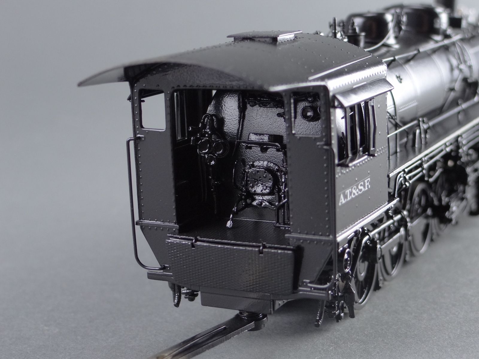 HO Brass Model Train - Hallmark Models ATSF Santa Fe 2-10-0 #2567 - Custom