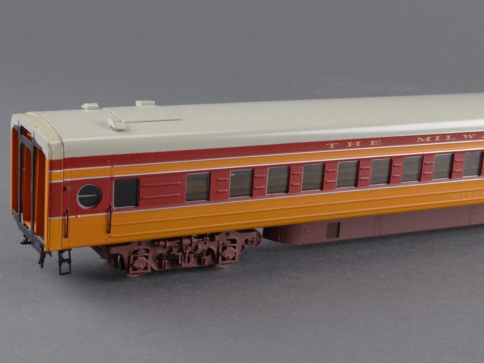 HO Brass Model Train - PSC 17196-5 Milwaukee 1939 Hiawatha Beavertail ...