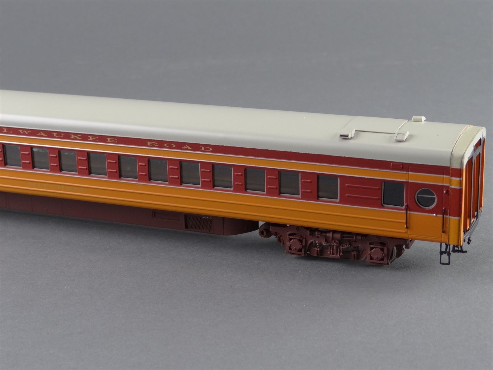 HO Brass Model Train - PSC 17196-5 Milwaukee 1939 Hiawatha Beavertail ...