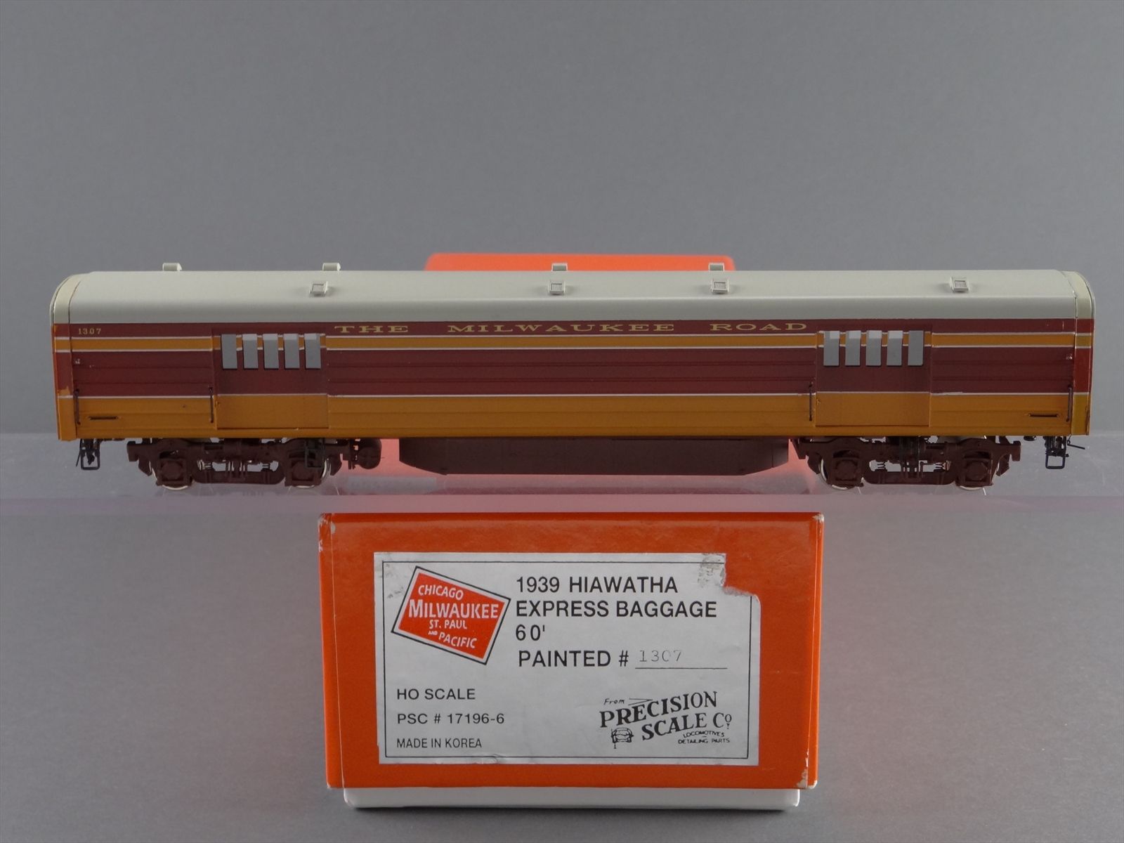 HO Brass Model Train - PSC 17196-6 Milwaukee 1939 Hiawatha 60' Baggage ...