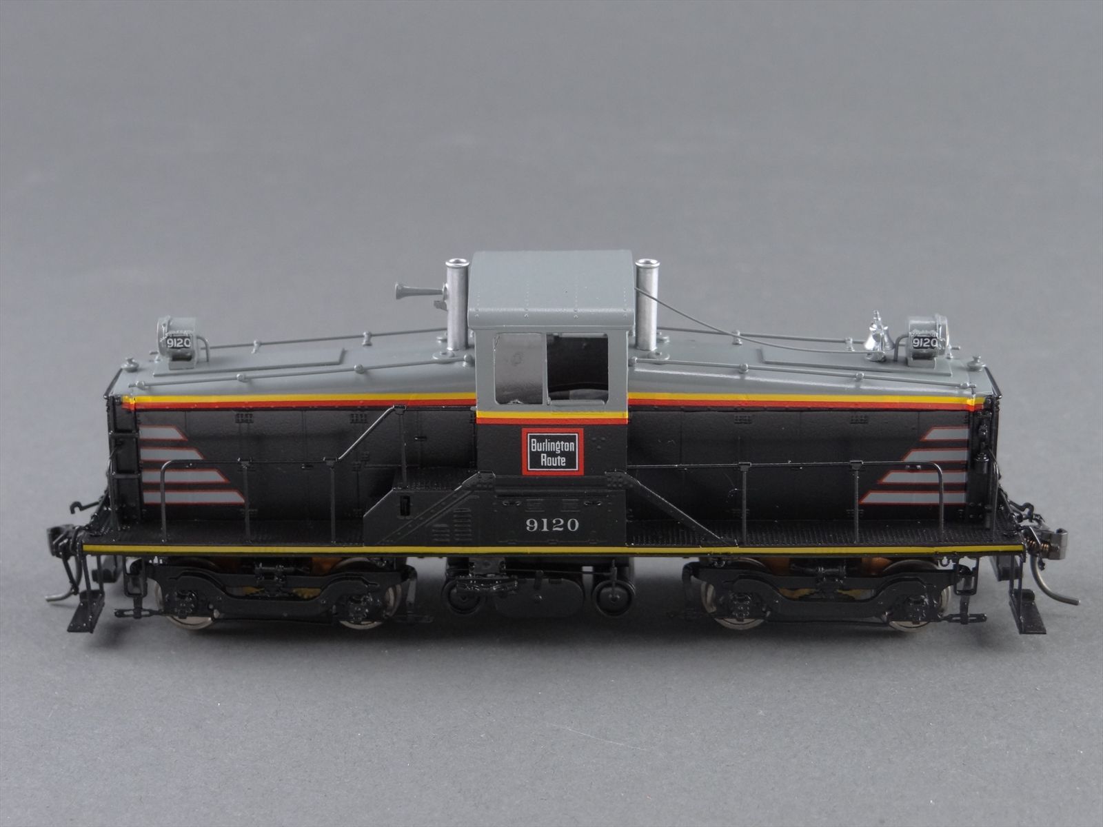 HO Brass Model Train - Oriental 0390 CB&Q Burlington MLW 65-Ton Center ...