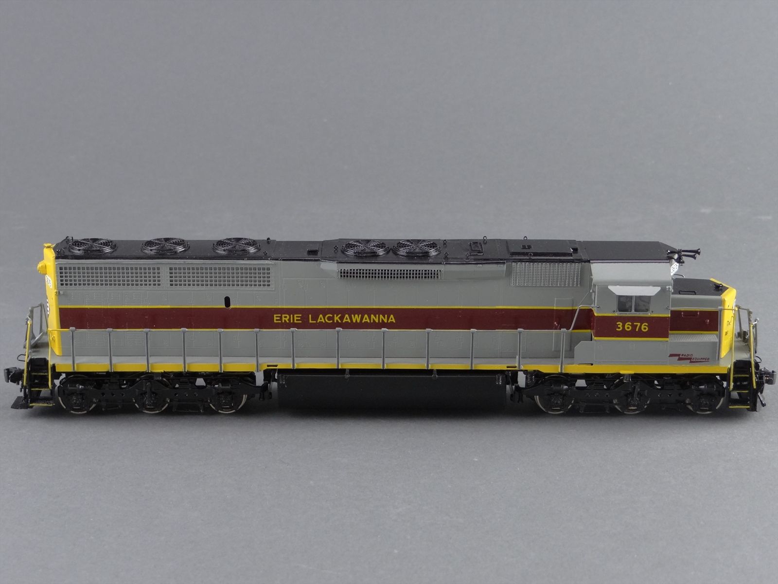 HO Brass Model Train - OMI #5778 Overland EL Erie-Lackawanna SD45-2 #3676 - CUSTOM