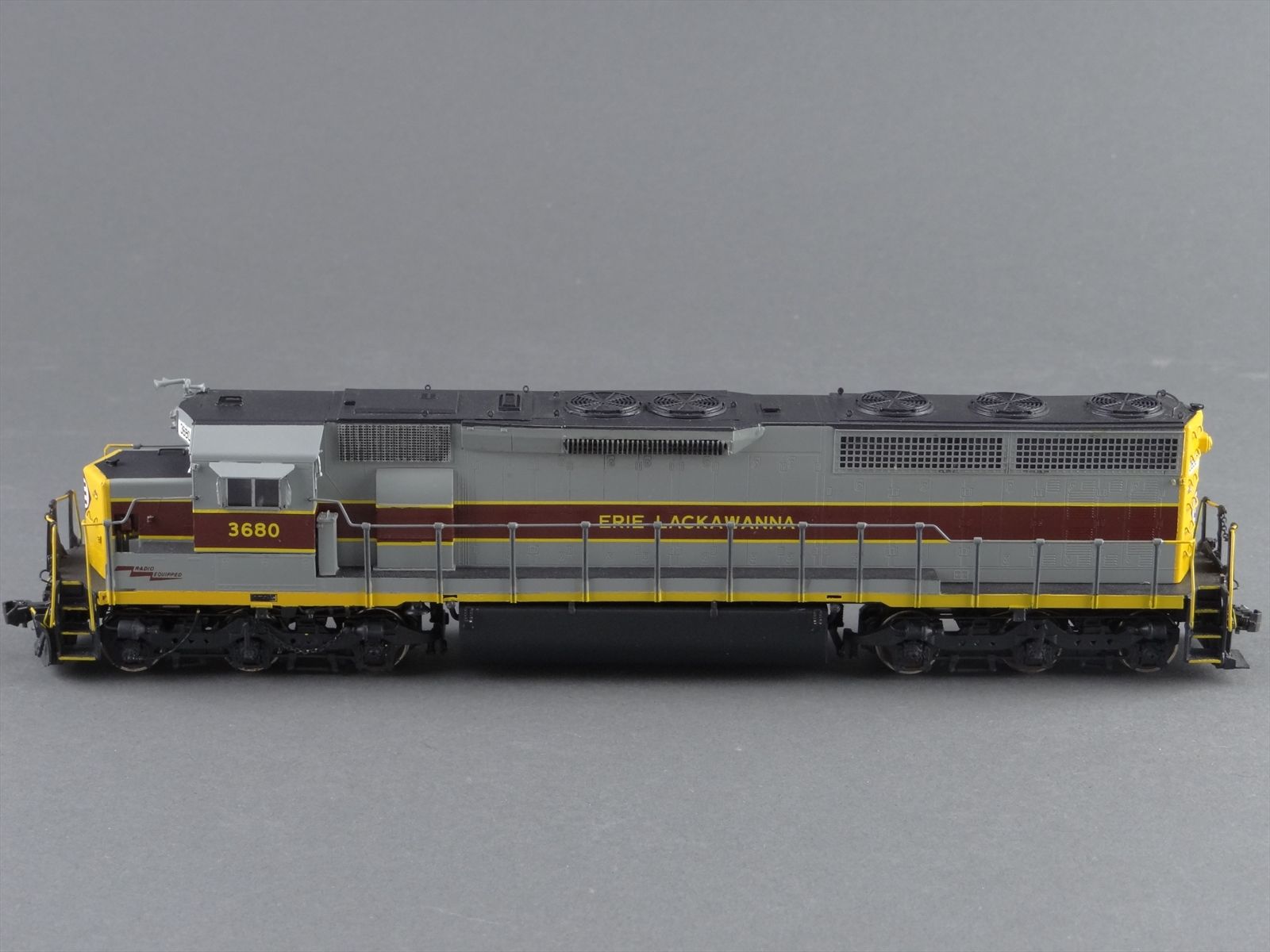 HO Brass Model Train - OMI #5778 Overland EL Erie-Lackawanna SD45-2 #3680 - CUSTOM