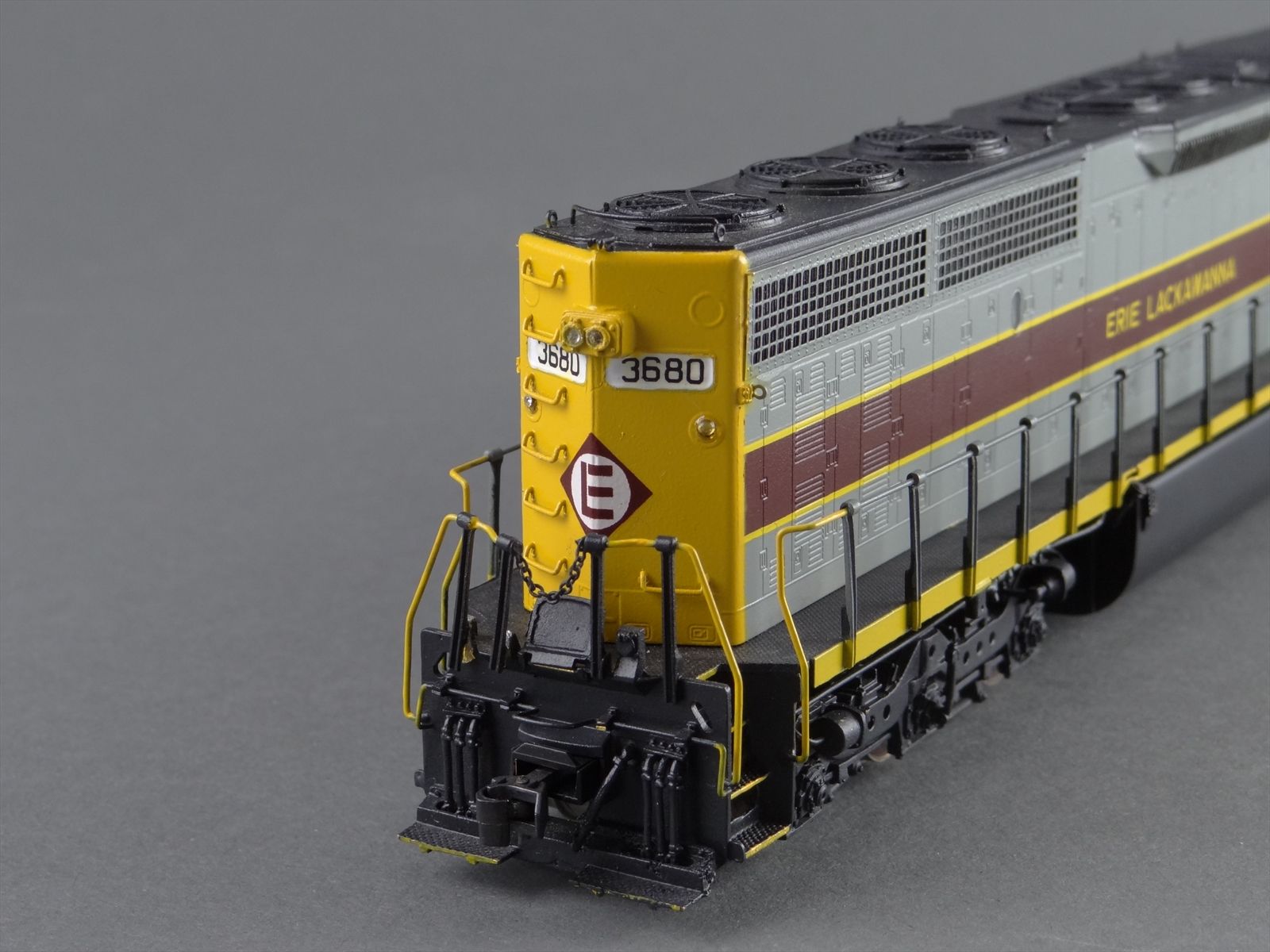 HO Brass Model Train - OMI #5778 Overland EL Erie-Lackawanna SD45-2 #3680 - CUSTOM