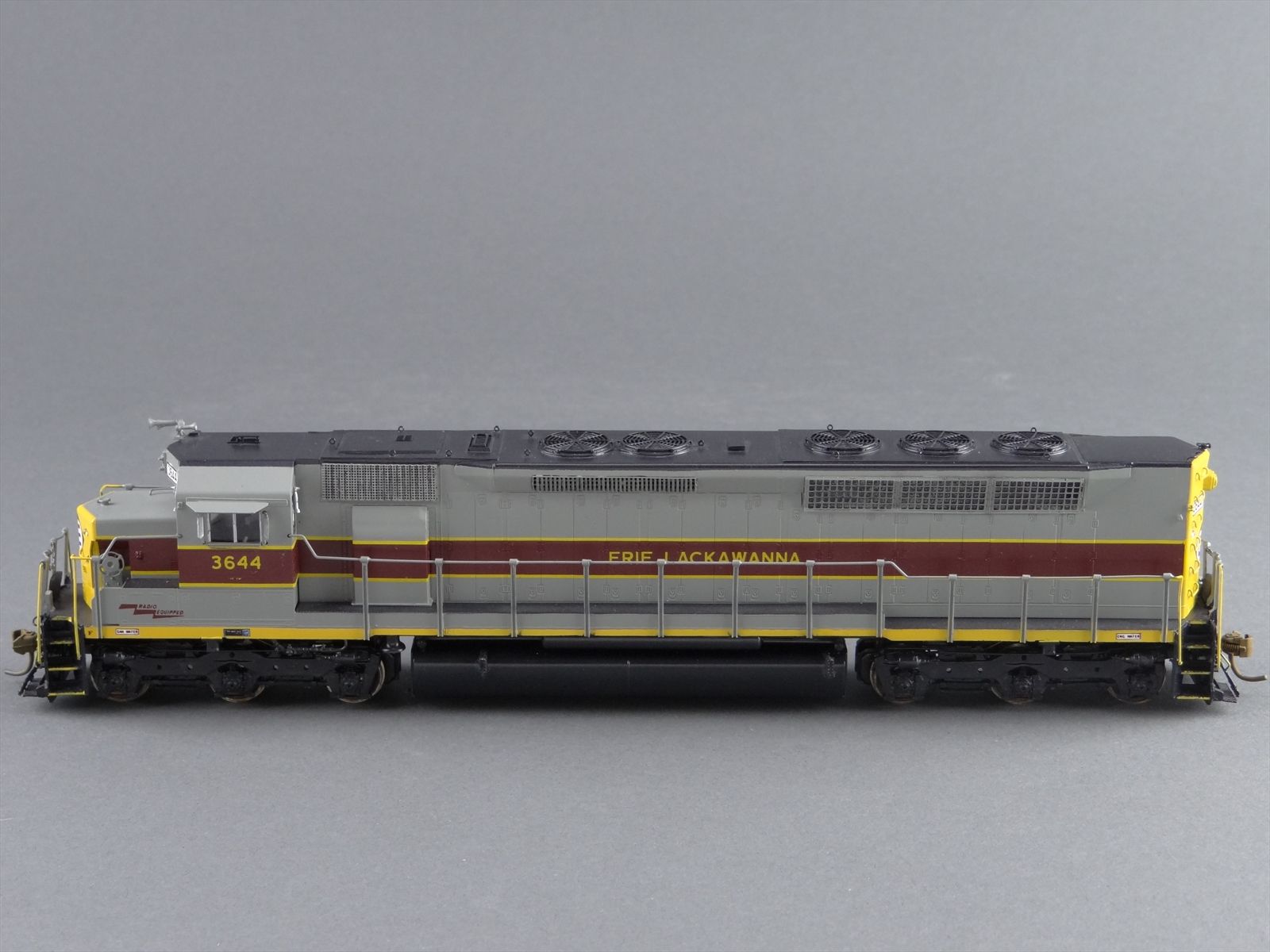 HO Brass Model Train - OMI 5781 Overland EL Erie-Lackawanna SDP45 #3644 - Custom