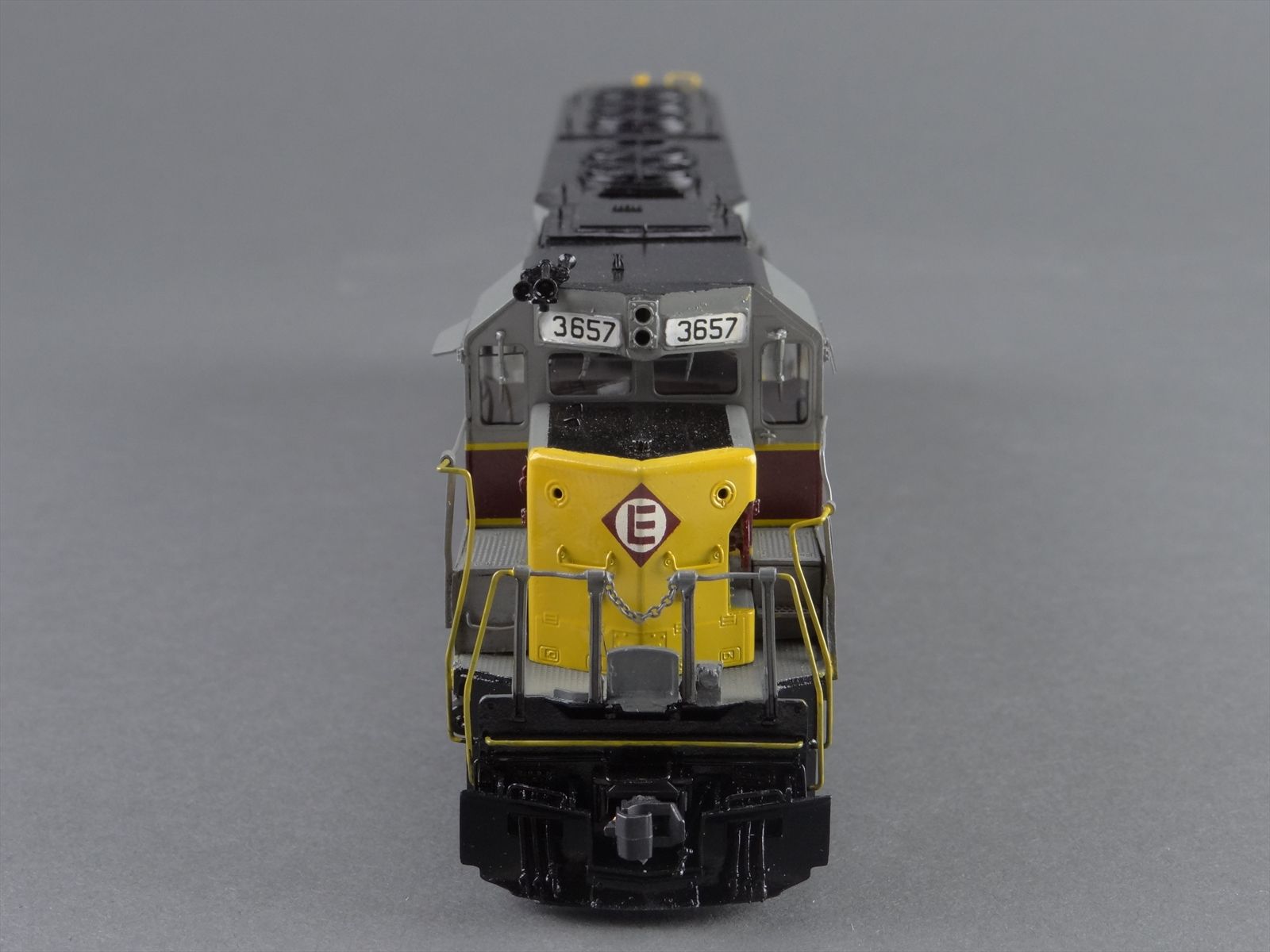 HO Brass Model Train - OMI 5782 Overland EL Erie-Lackawanna SDP45 #3657 - Custom