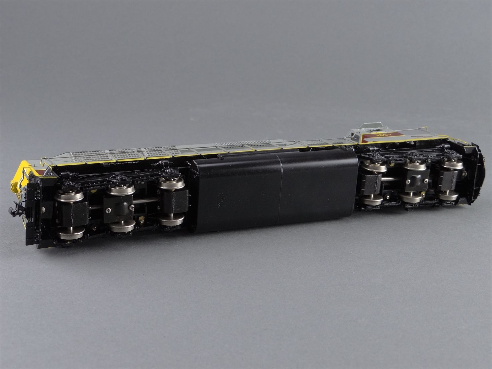 HO Brass Model Train - OMI 5782 Overland EL Erie-Lackawanna SDP45 #3657 - Custom