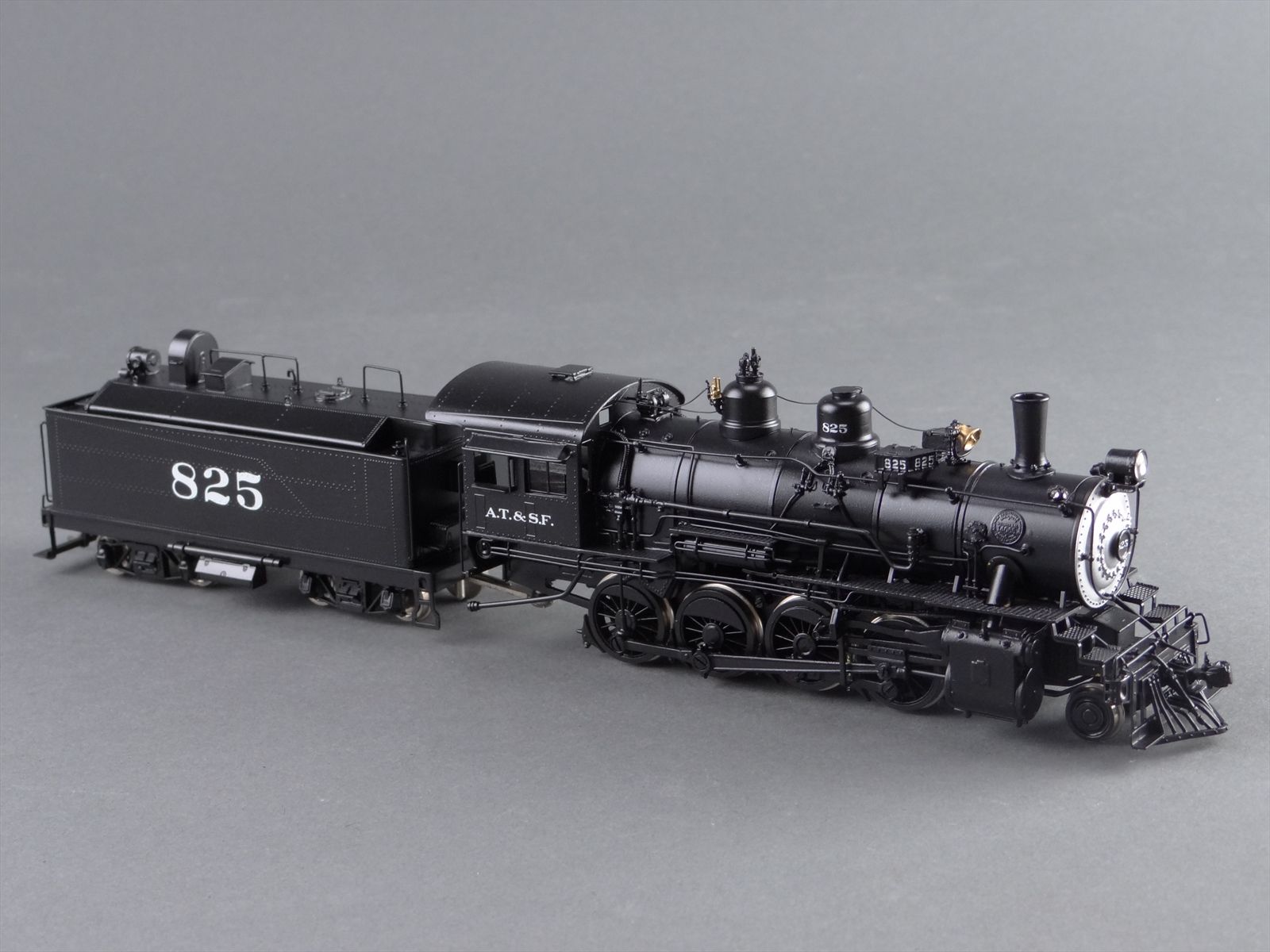 HO Brass Model Train - Sunset Models ATSF Santa Fe 2-8-0 #825 - Custom