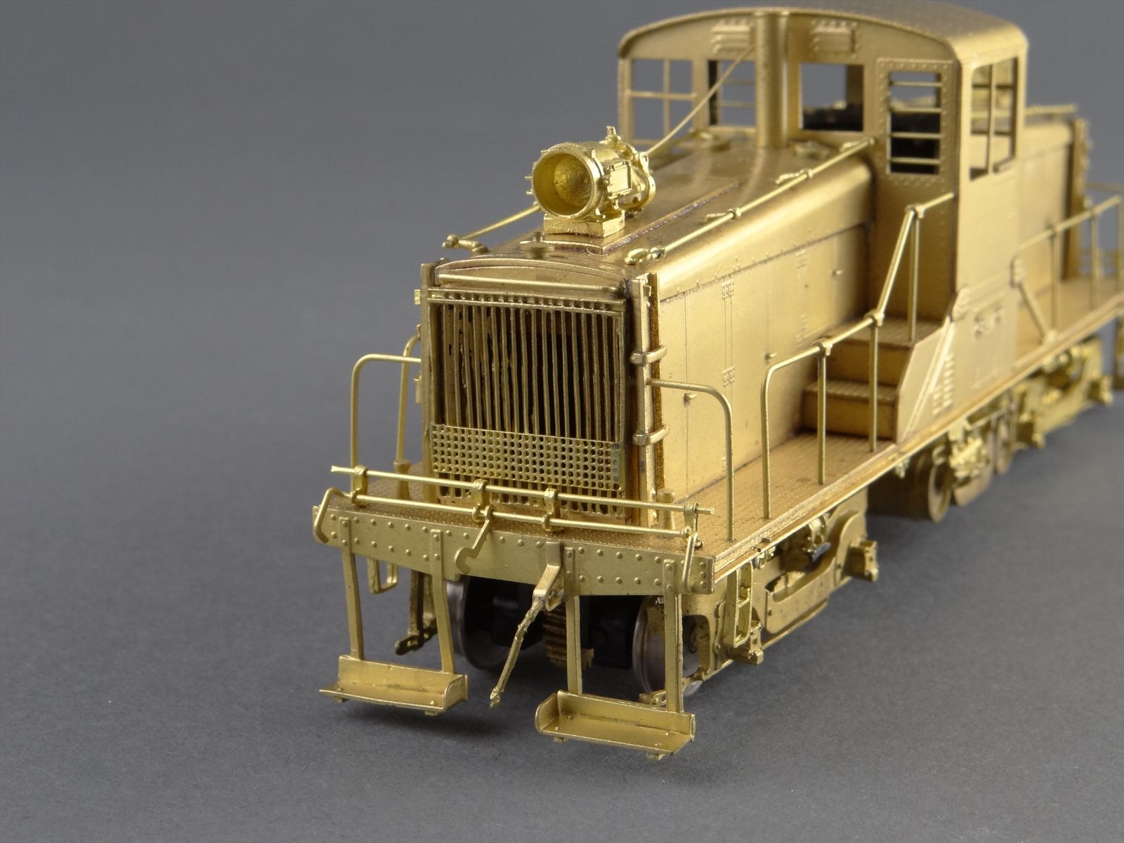 HO Brass Model Train - Oriental 0390 CB&Q Burlington MLW 65-Ton Center ...