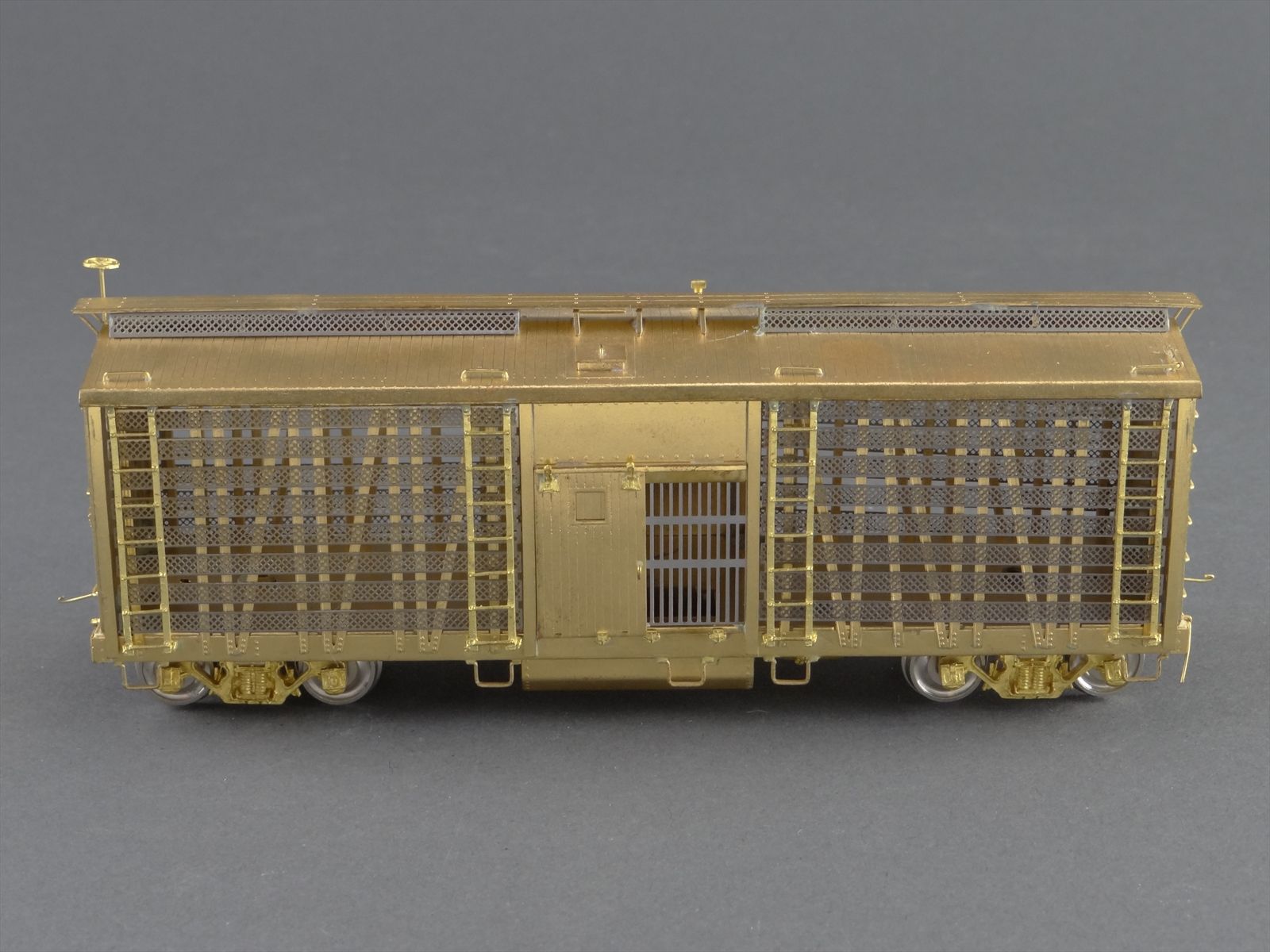 HO Brass Model Train - OMI 1388 Overland Palace Poultry Car 1920-1950 Era