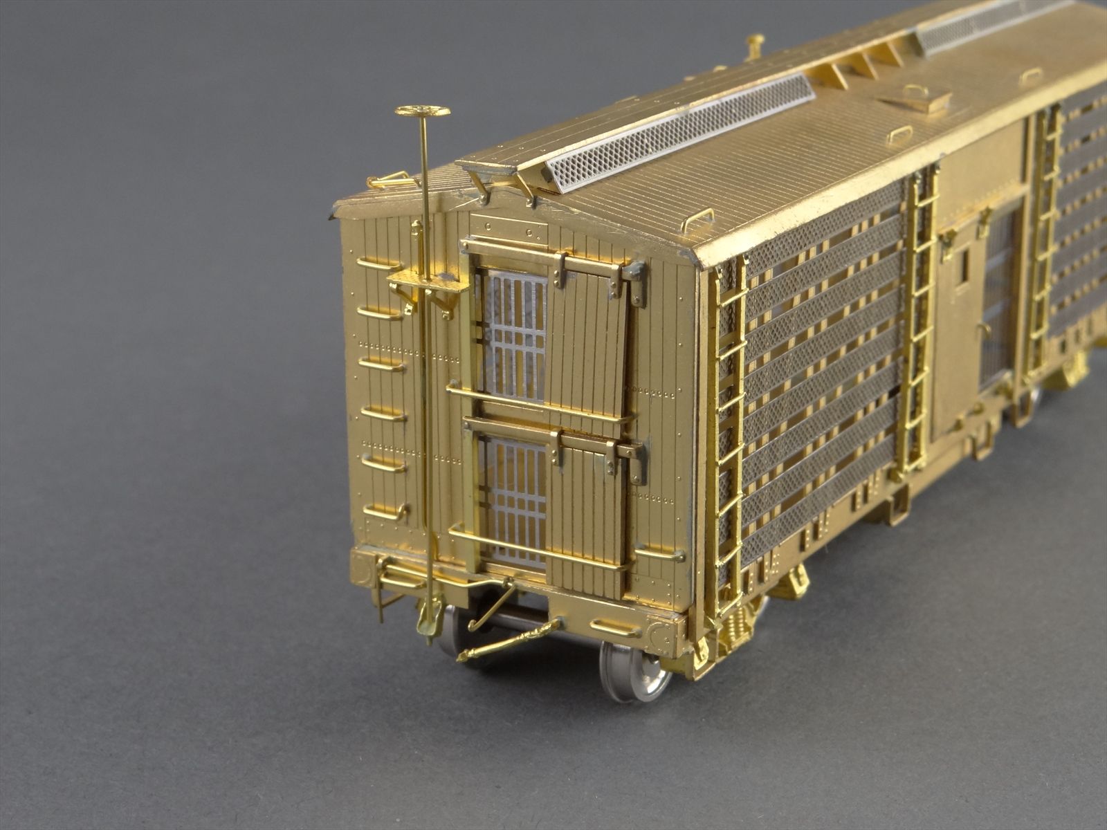 HO Brass Model Train - OMI 1388 Overland Palace Poultry Car 1920-1950 Era