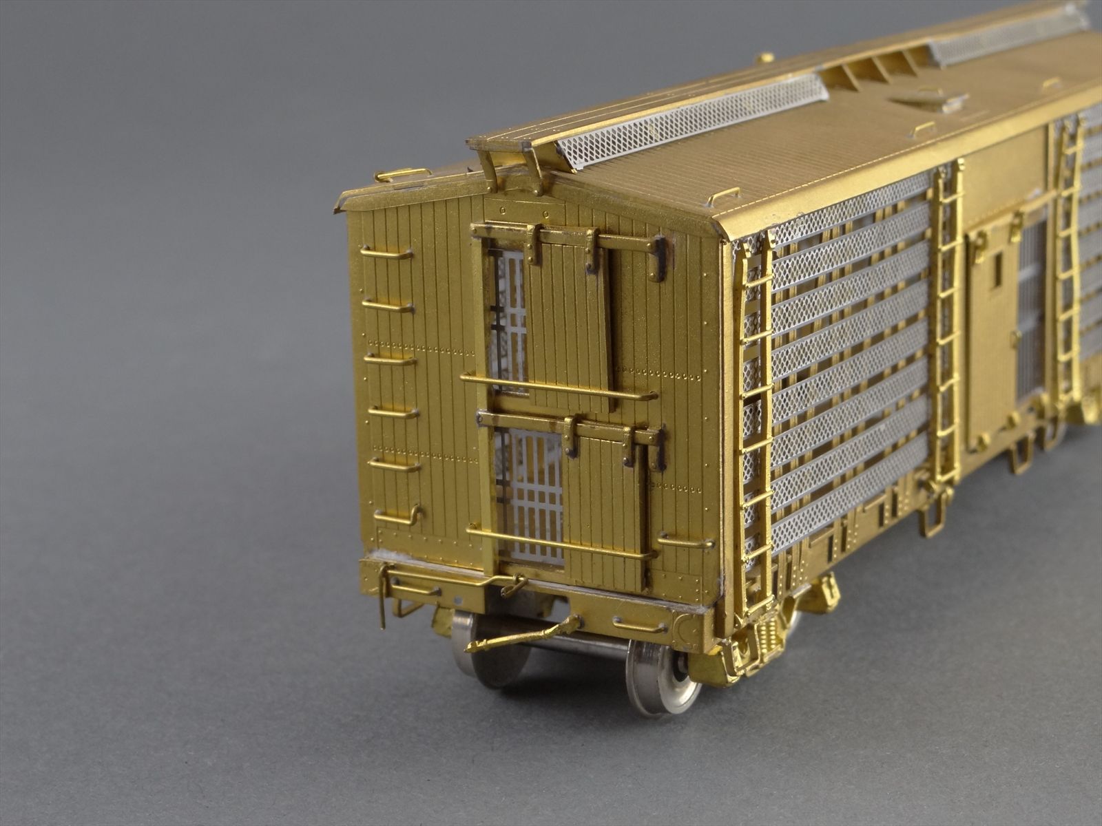 HO Brass Model Train - OMI 1388 Overland Palace Poultry Car 1920-1950 Era