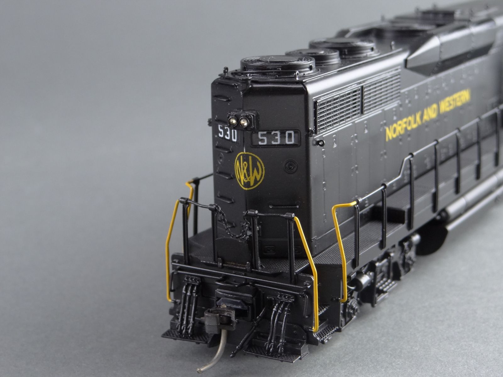 HO Brass Model Train - OMI Overland N&W High Hood GP30 Diesel #530 - Custom