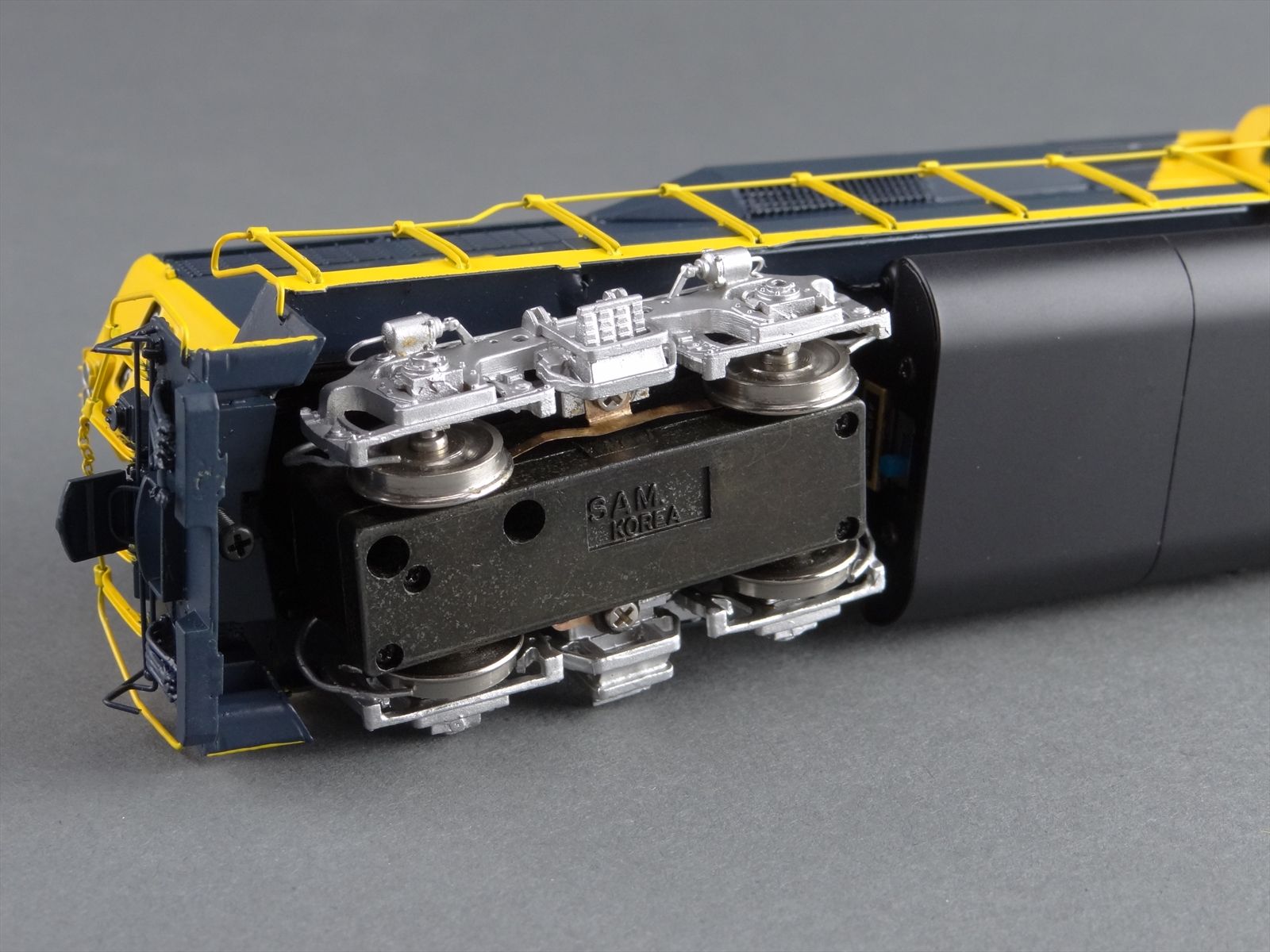 HO Brass Model Train - CIL 2151.1 ATSF Santa Fe GP-30 Phase 1 #3233 w ...