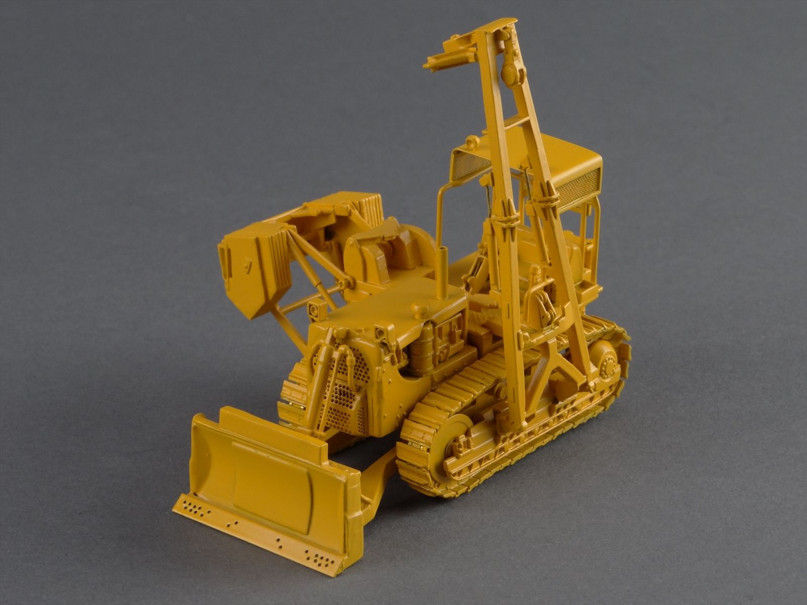 HO Brass OMI 3377.1 Overland Bulldozer with Side Boom - Painted Yellow