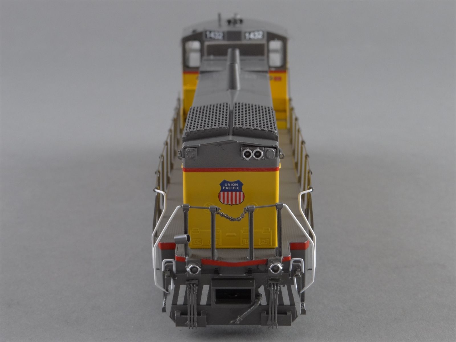 HO Brass Model Train - OMI 6823.1 UP Union Pacific MP15AC Diesel #1432 ...