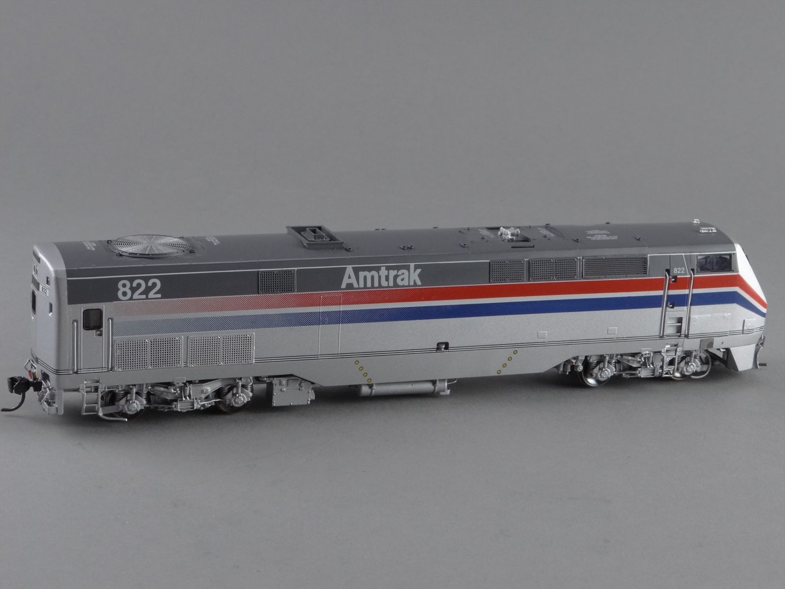 HO Brass Model Train - OMI 5403.1 Amtrak AMD-103 Genesis Diesel #822