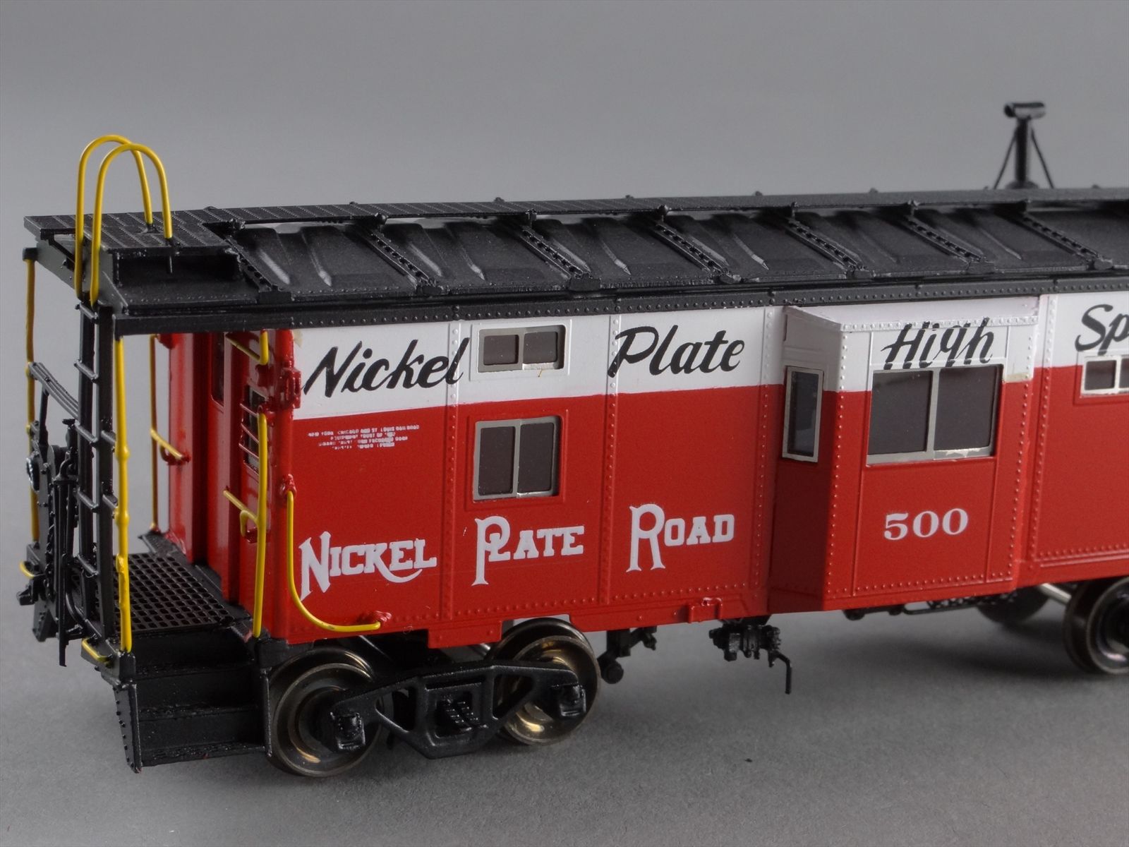 HO Brass Model Train - OMI 3888.1 NKP Nickel Plate Road Bay Window Caboose #500