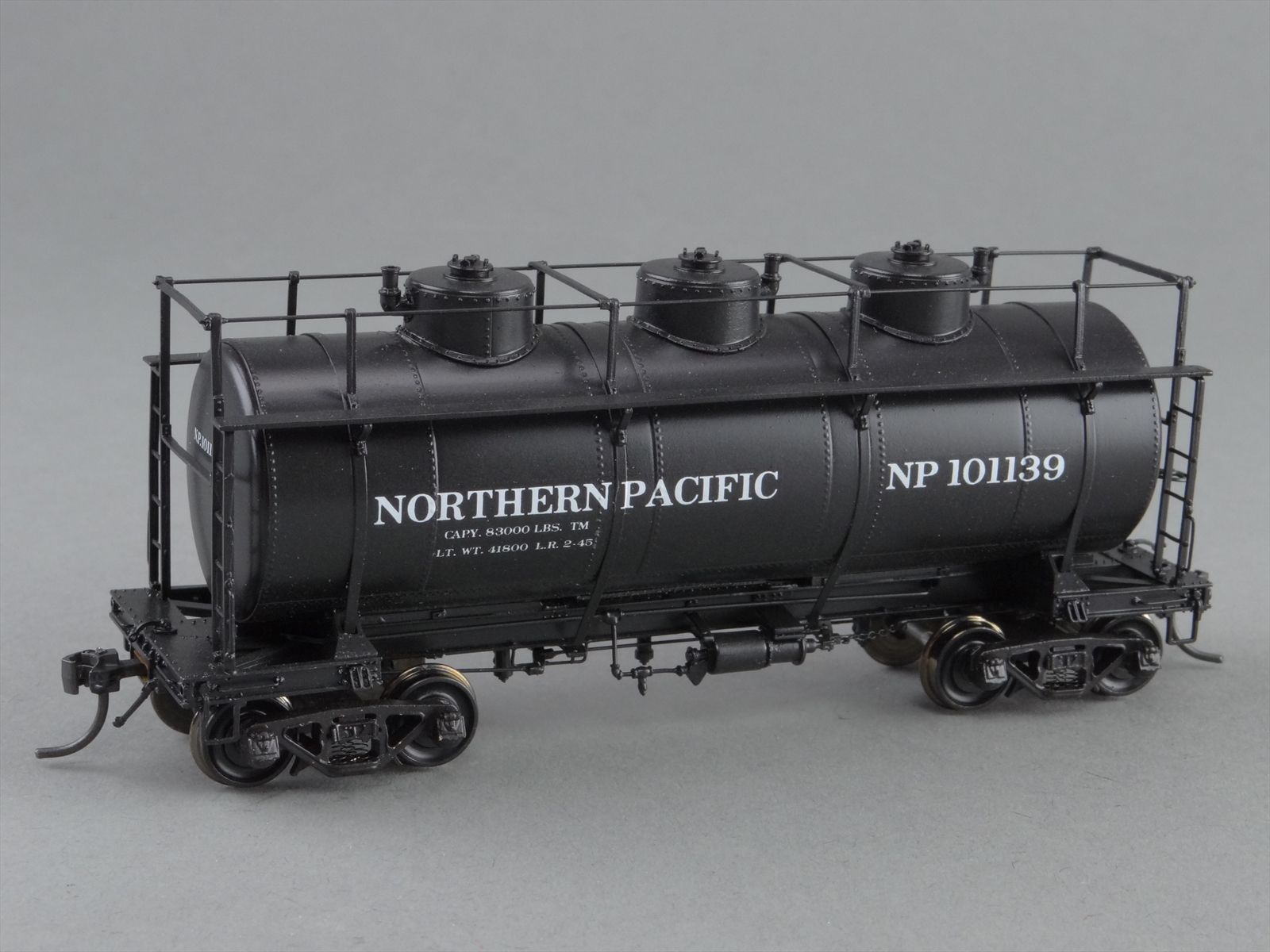 HO Brass W&R 10,000 Gal Tank Car Three Dome - NP Northern Pacific ...