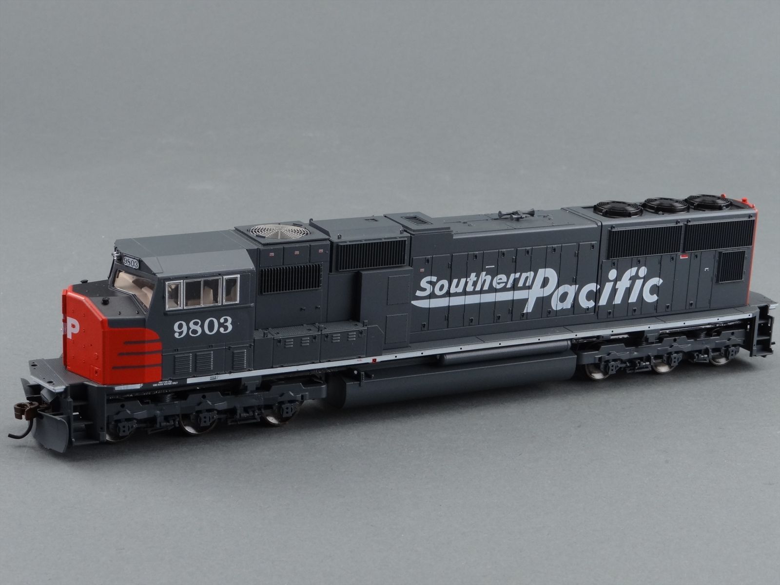 HO Scale Athearn Genesis G6125 SP Southern Pacific SD70M Diesel Engine #9803
