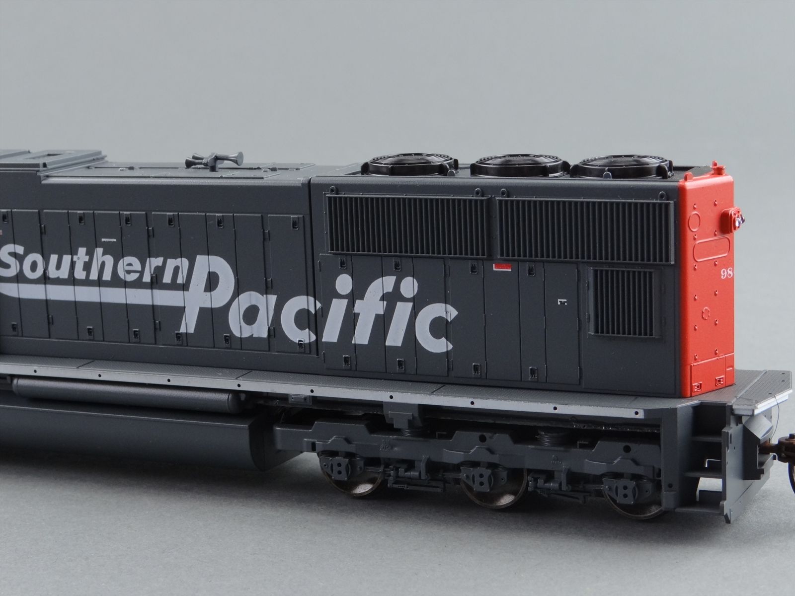 HO Scale Athearn Genesis G6125 SP Southern Pacific SD70M Diesel Engine ...