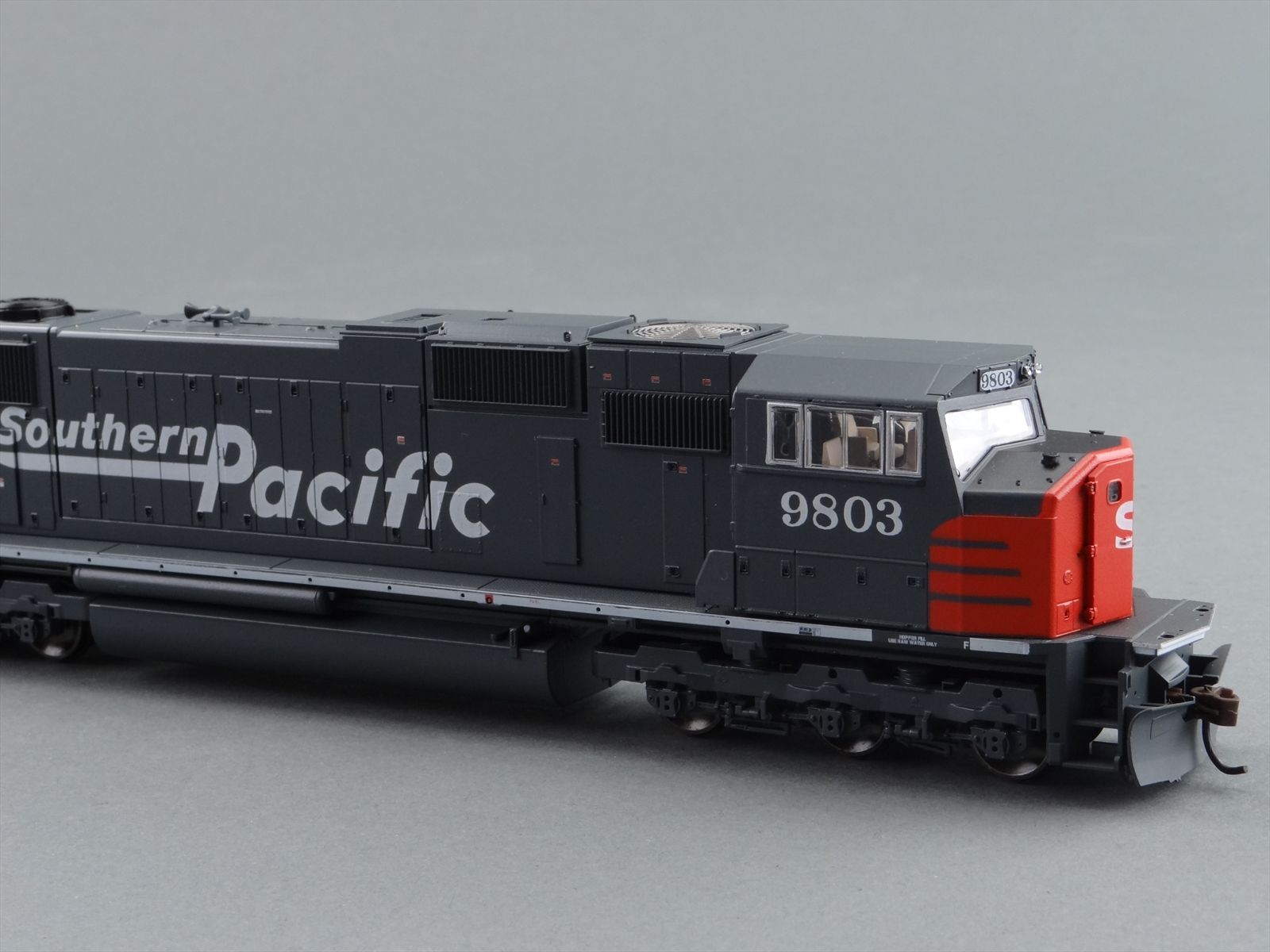HO Scale Athearn Genesis G6125 SP Southern Pacific SD70M Diesel Engine #9803