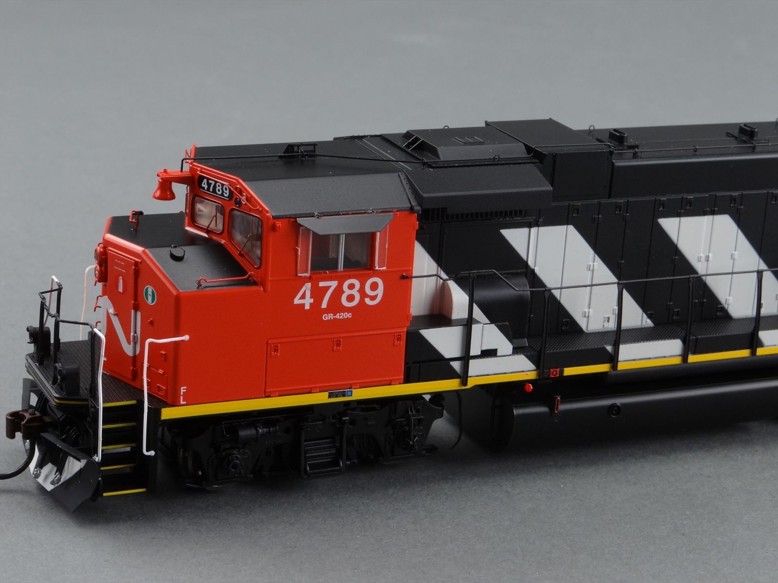 HO Scale Athearn Genesis G40602 CN Canadian National GP38-2(W) Diesel ...