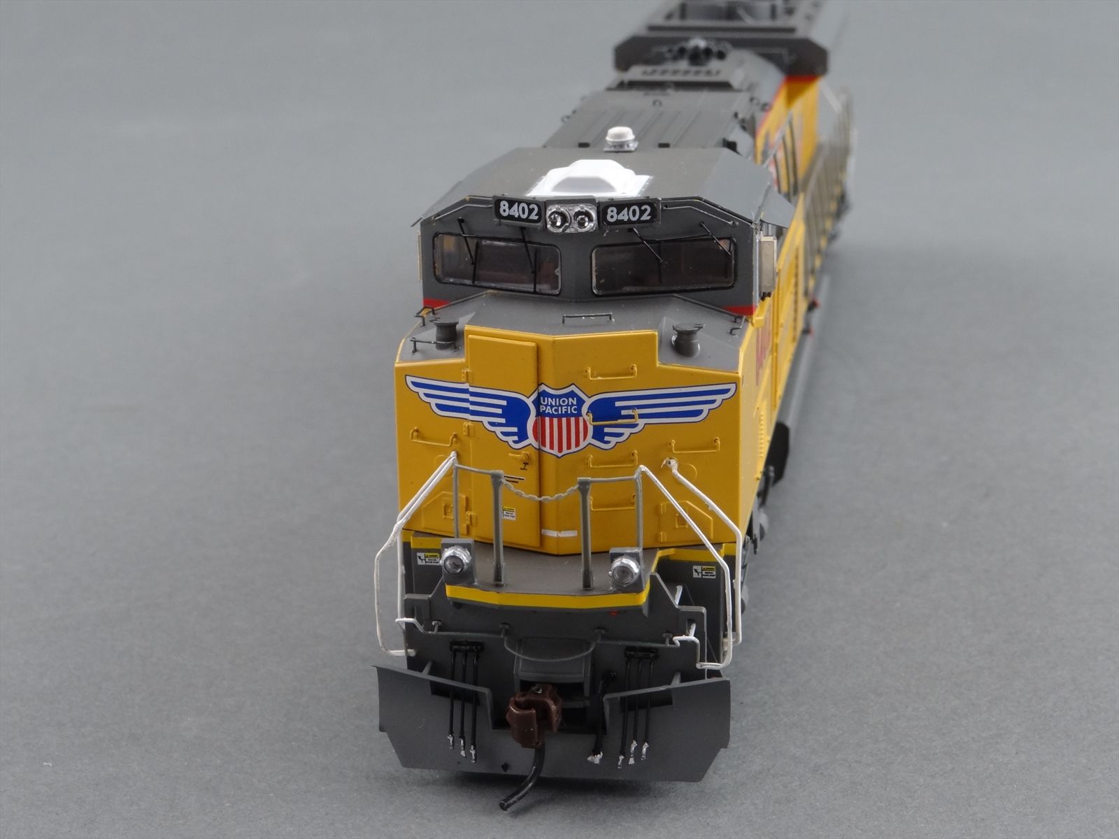 HO Scale Athearn Genesis G68522 UP Union Pacific SD70ACe Diesel Engine #8402