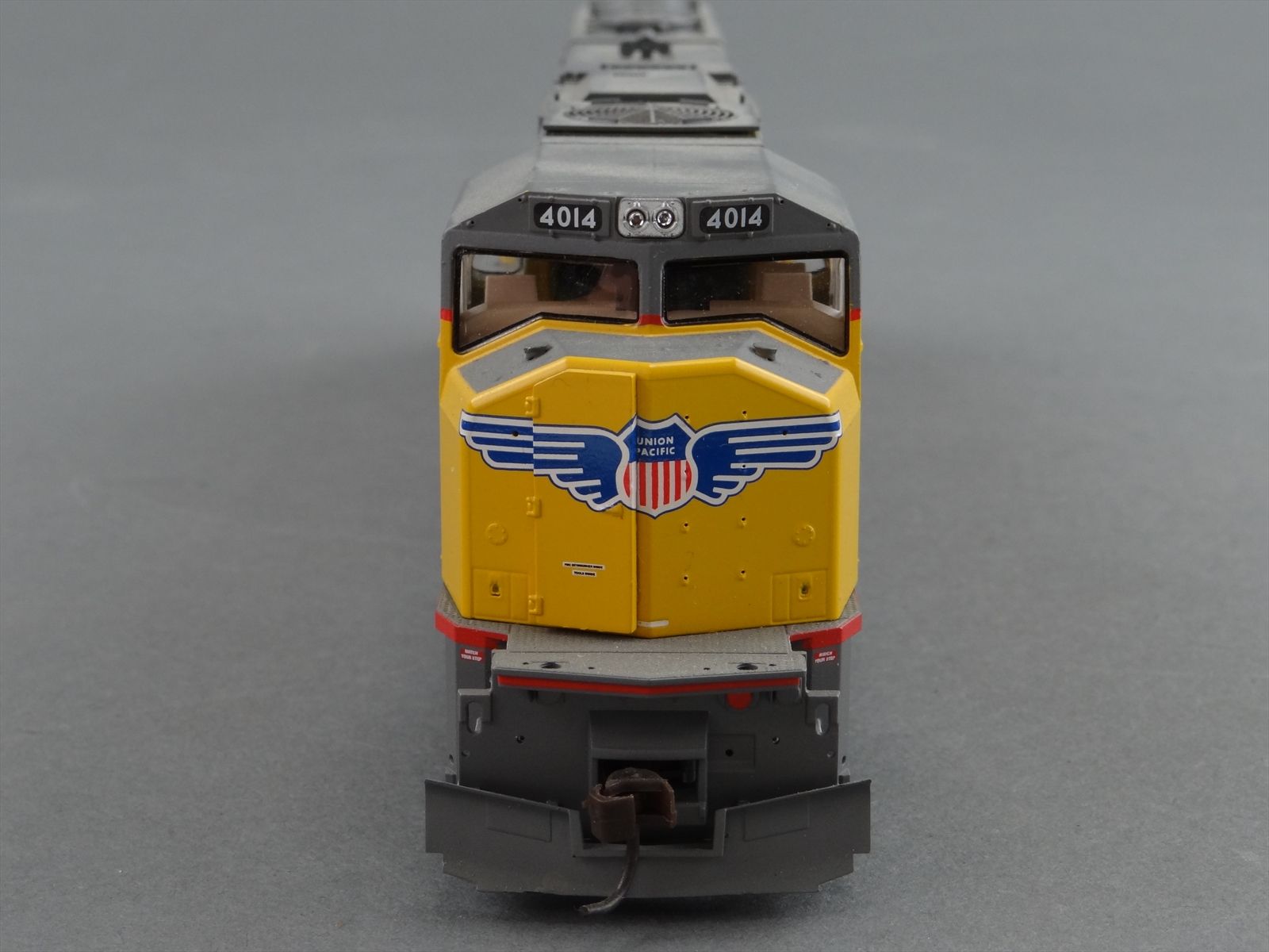 HO Scale Athearn Genesis G6152 UP SD70M Diesel Engine Union Pacific #4014