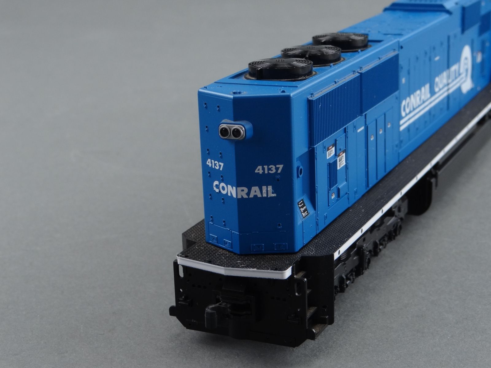 HO Scale Kato 37-6406 CR Conrail SD70MAC Diesel Engine #4137