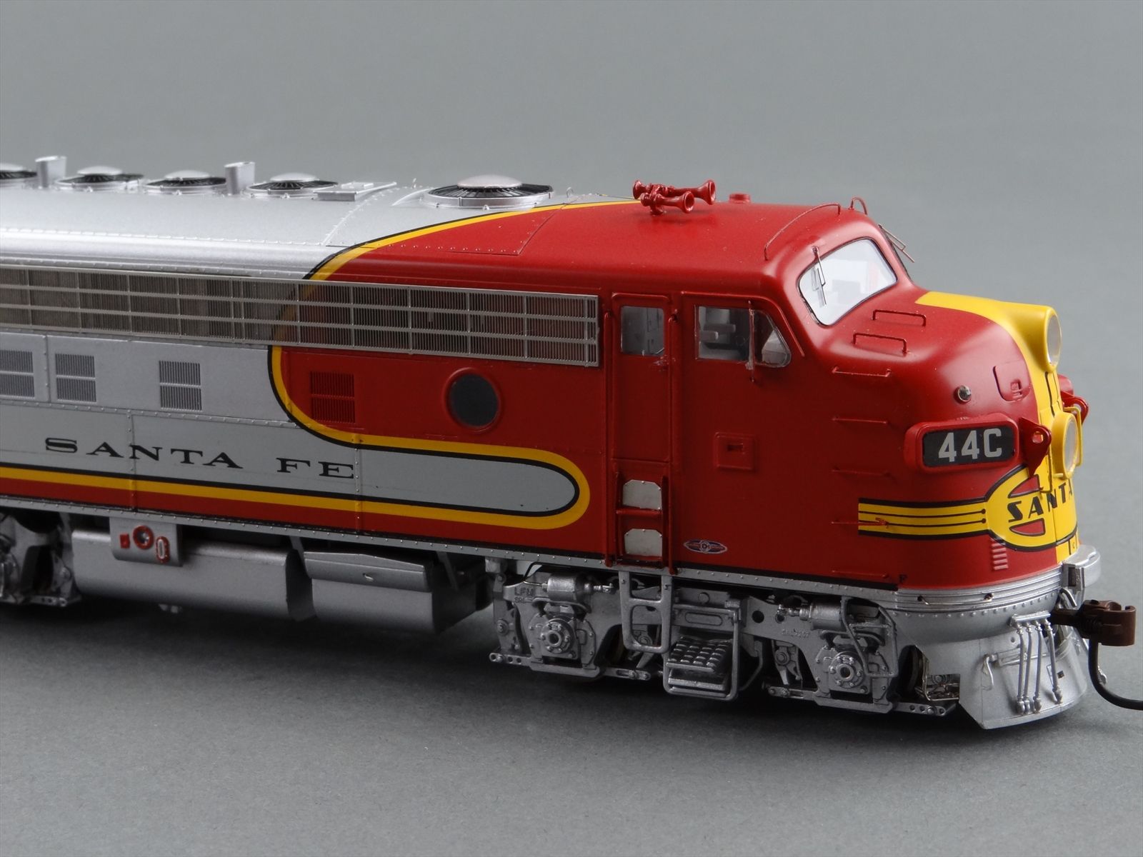 HO Scale Athearn Genesis G22506 ATSF Santa Fe F-7A - F-7B Diesel Engine ...