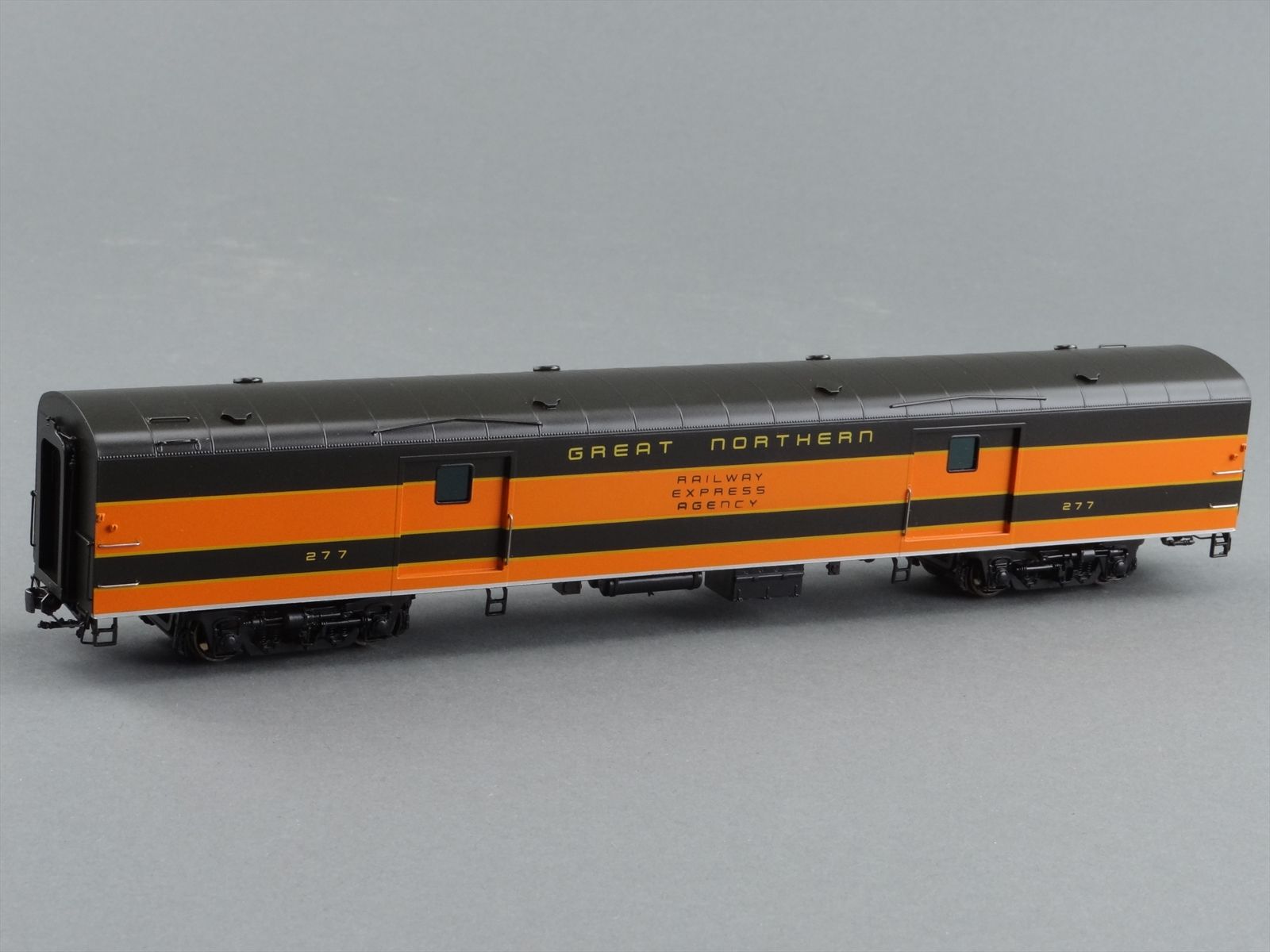 HO Railway Classics GN Great Northern Baggage #277 - Empire Builder
