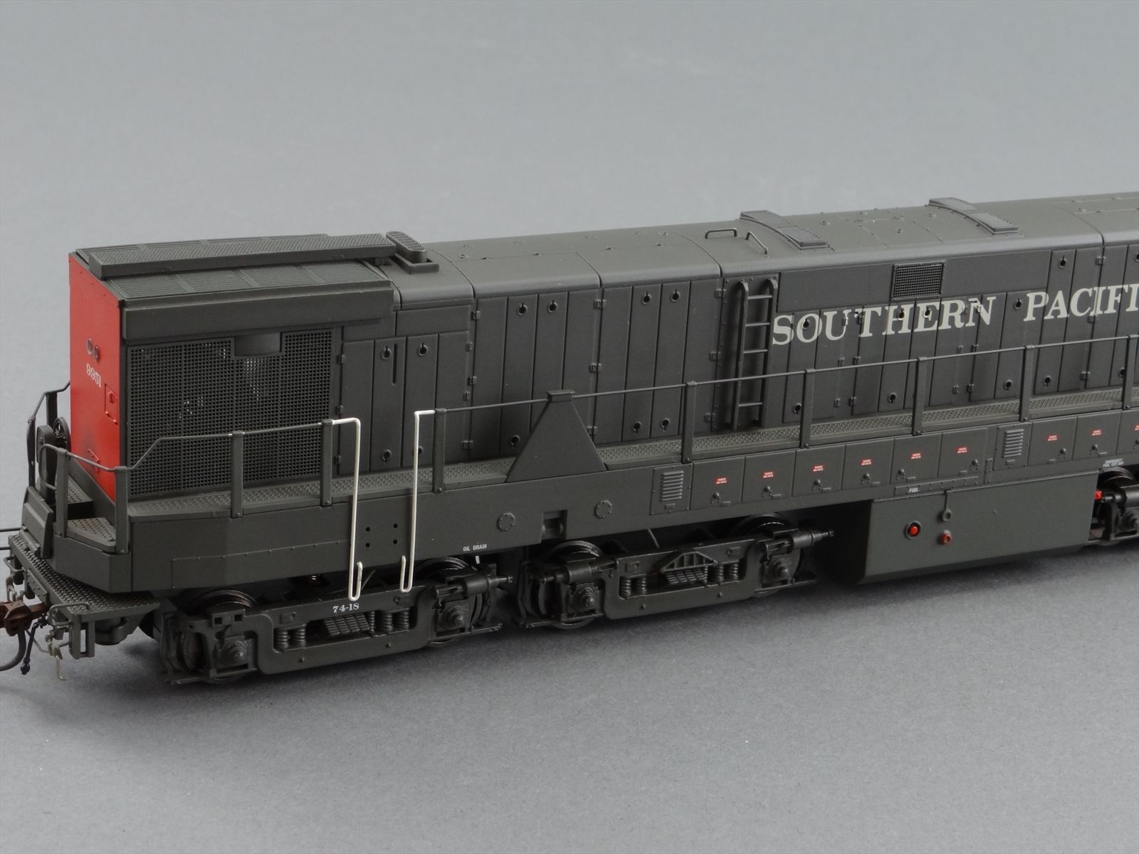 HO Scale Athearn 88679 SP Southern Pacific U50 Diesel Engine #9951