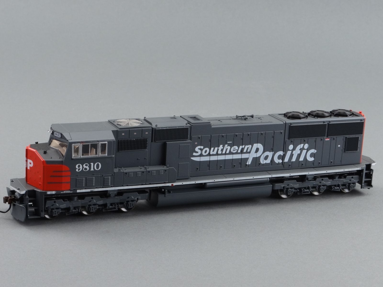 HO Scale Athearn Genesis G6126 SP Southern Pacific SD70M Diesel Engine ...