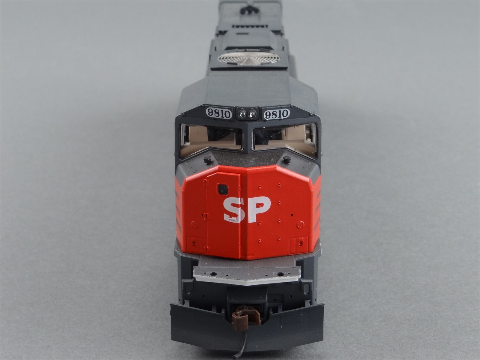HO Scale Athearn Genesis G6126 SP Southern Pacific SD70M Diesel Engine ...