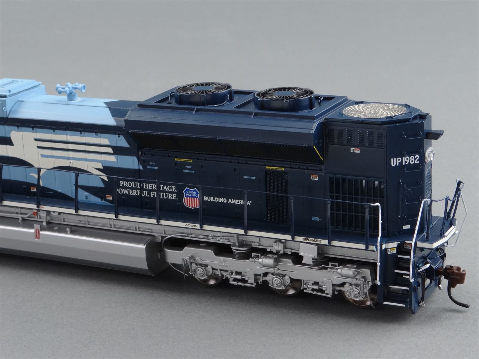 HO Scale Athearn Genesis G68511 UP Union Pacific / MP Heritage SD70ACe ...