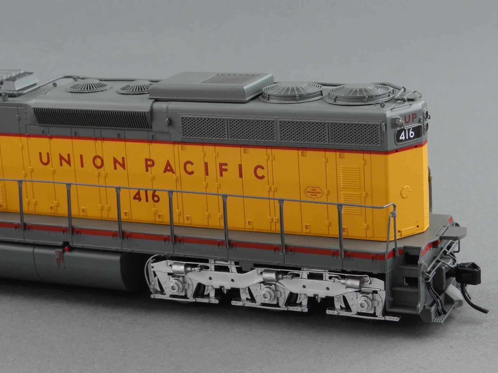HO Scale Atlas 7514 UP Union Pacific SD24 Diesel Engine #416 Silver Series