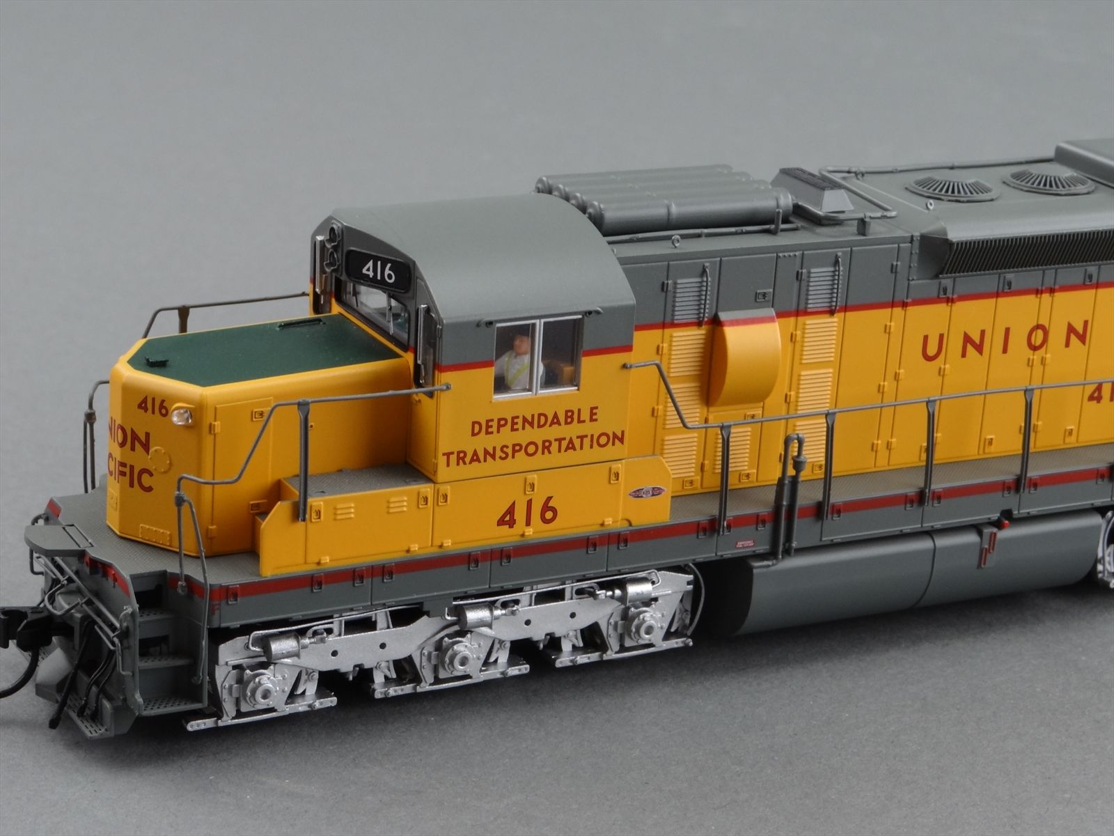 HO Scale Atlas 7514 UP Union Pacific SD24 Diesel Engine #416 Silver Series