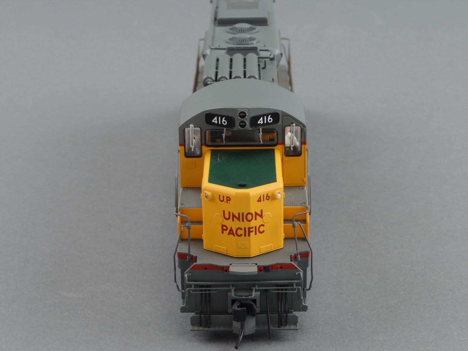 HO Scale Atlas 7514 UP Union Pacific SD24 Diesel Engine #416 Silver Series
