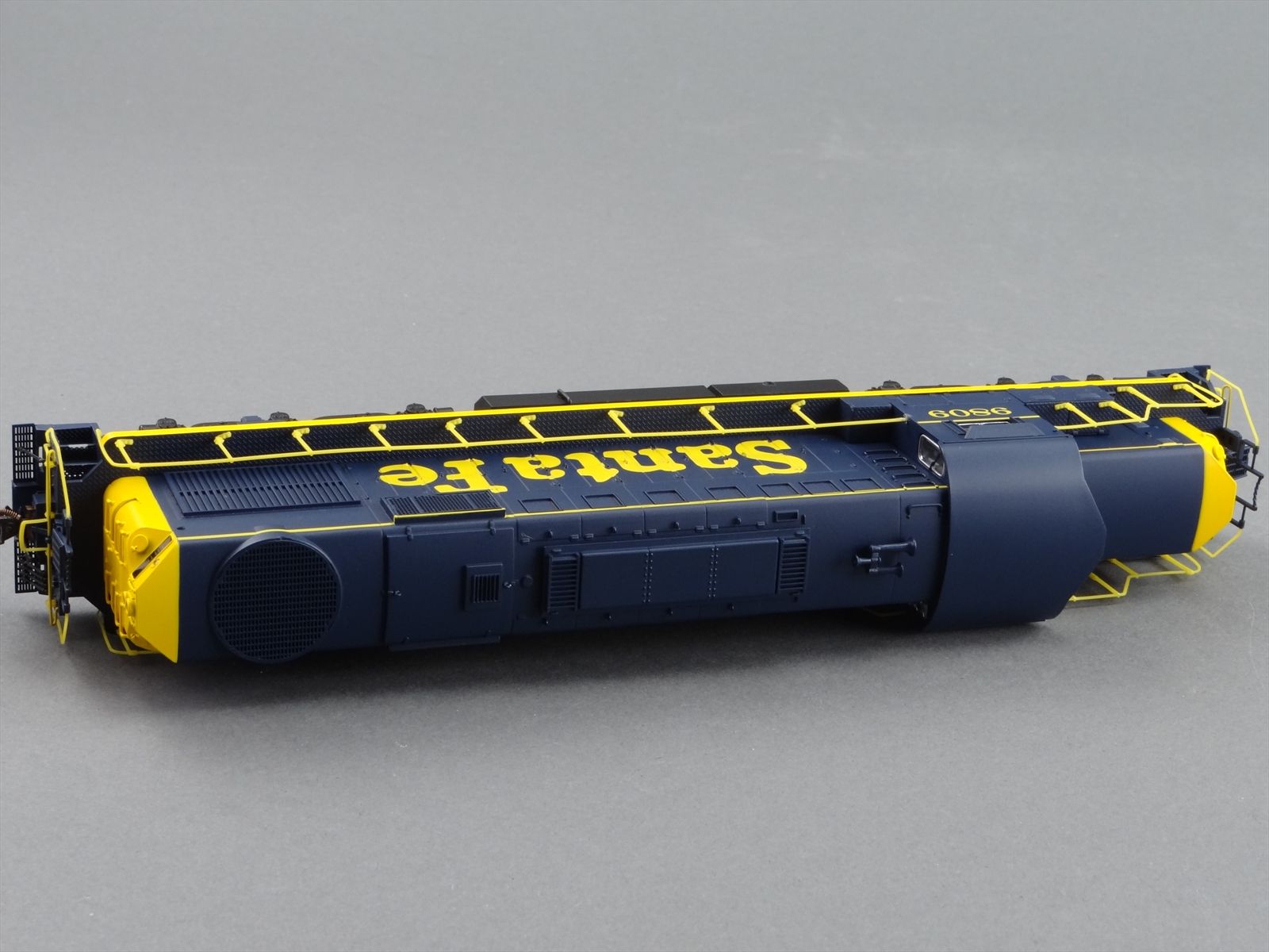 HO Scale BLI 301 Broadway Limited ATSF Santa Fe Alco RSD-15 Diesel ...