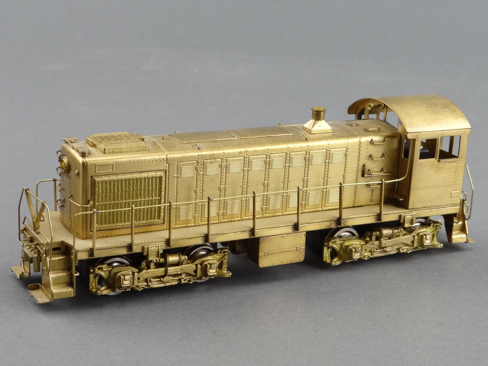 HO Brass ALCO Models D-129 ALCO S-2 Diesel Switcher - Unpainted - Wrong Box