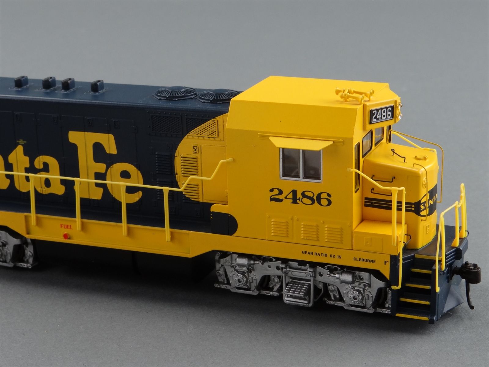 HO Scale Athearn 91536 ATSF Santa Fe CF7 Angled Cab Diesel Engine #2486 ...