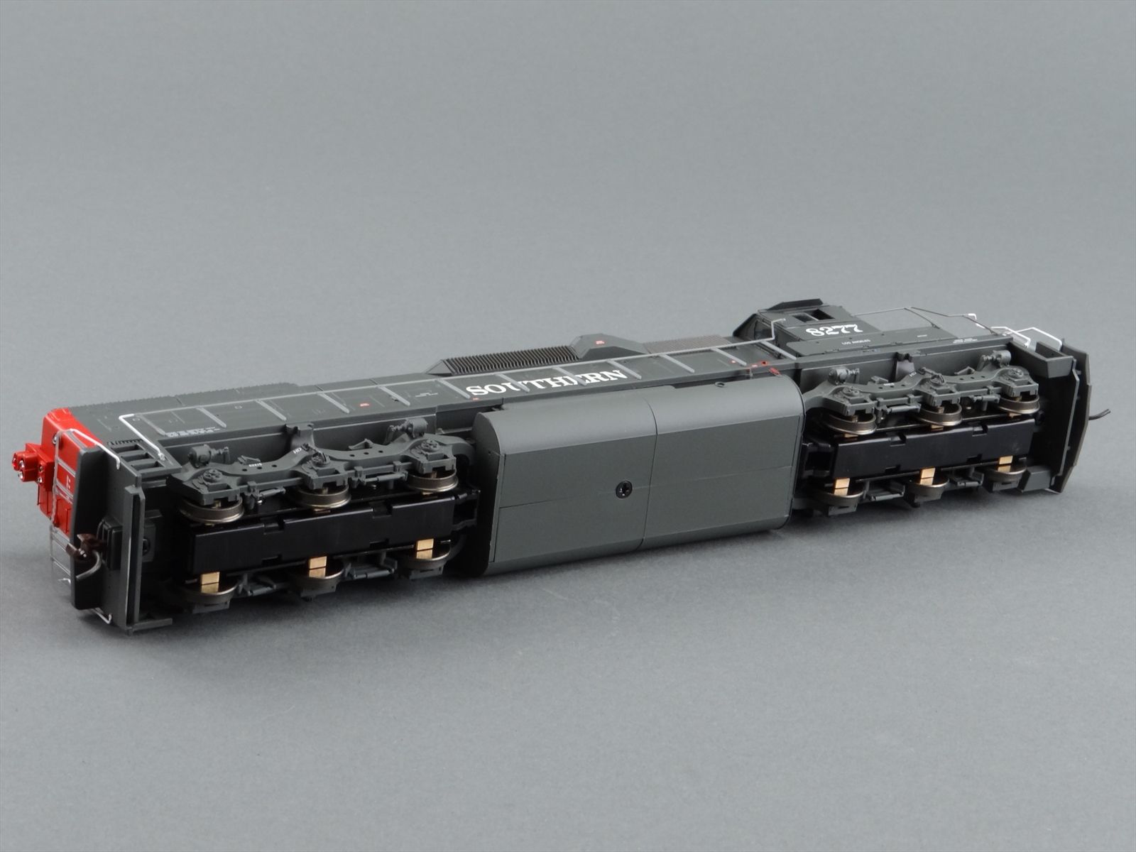 HO Scale Athearn 95113 SP Southern Pacific SD40T-2 Diesel Engine #8277