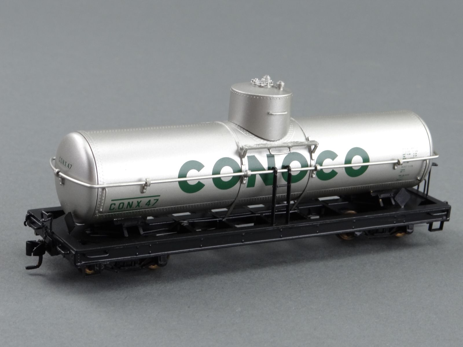 HOn3 Brass Model Train - BLW Berlyn Locomotive Works Conoco Tank Car #47