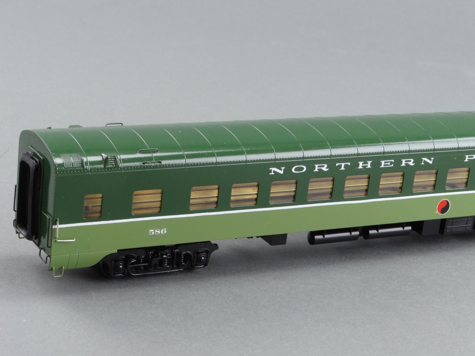 HO Brass Model Train - SOHO NP Northern Pacific NCL Loewy Coach #586 ...
