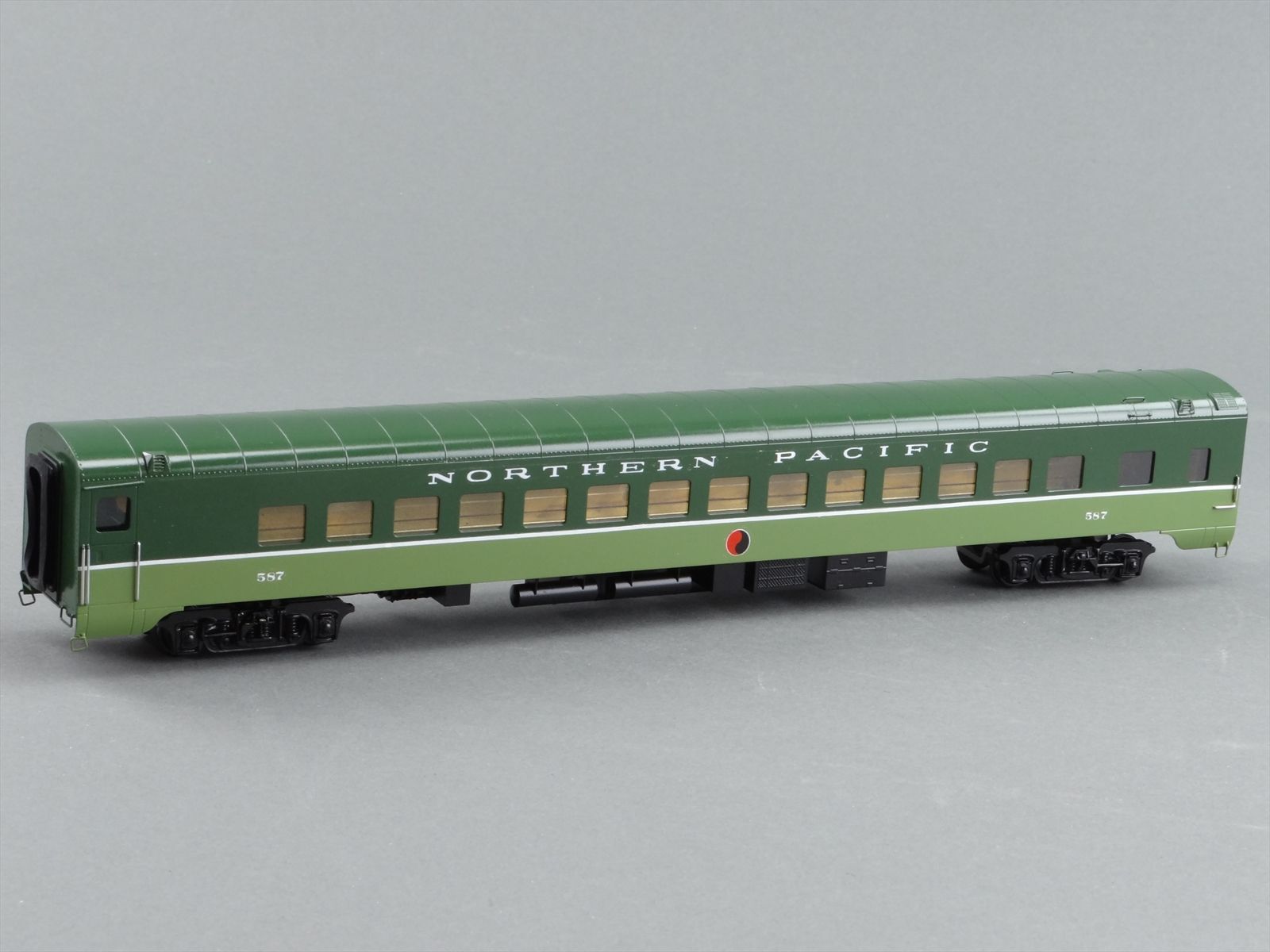 HO Brass Model Train - SOHO NP Northern Pacific NCL Loewy Coach #587 ...