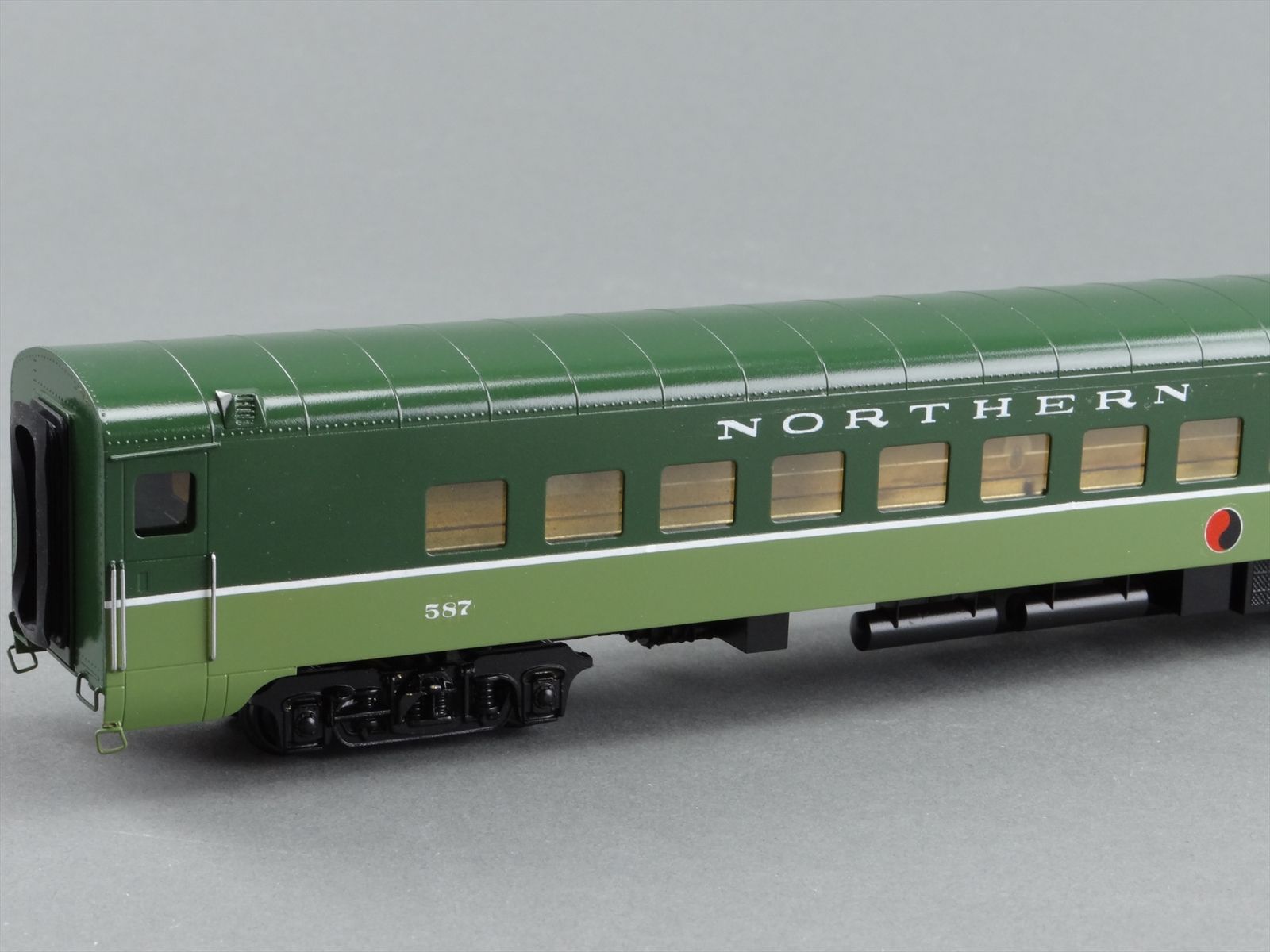 HO Brass Model Train - SOHO NP Northern Pacific NCL Loewy Coach #587 ...