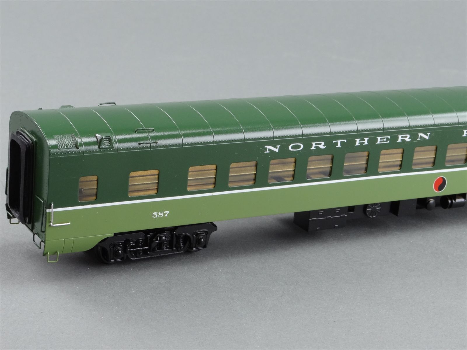 HO Brass Model Train - SOHO NP Northern Pacific NCL Loewy Coach #587 ...