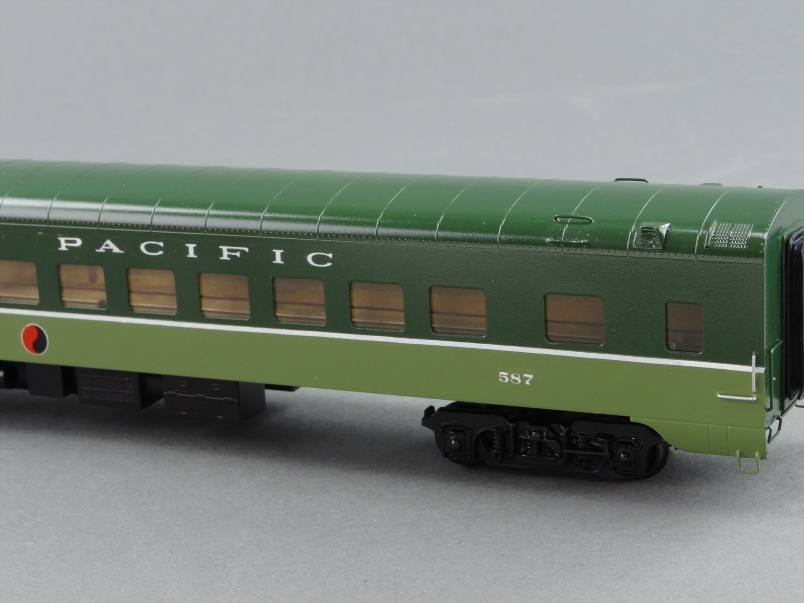HO Brass Model Train - SOHO NP Northern Pacific NCL Loewy Coach #587 ...