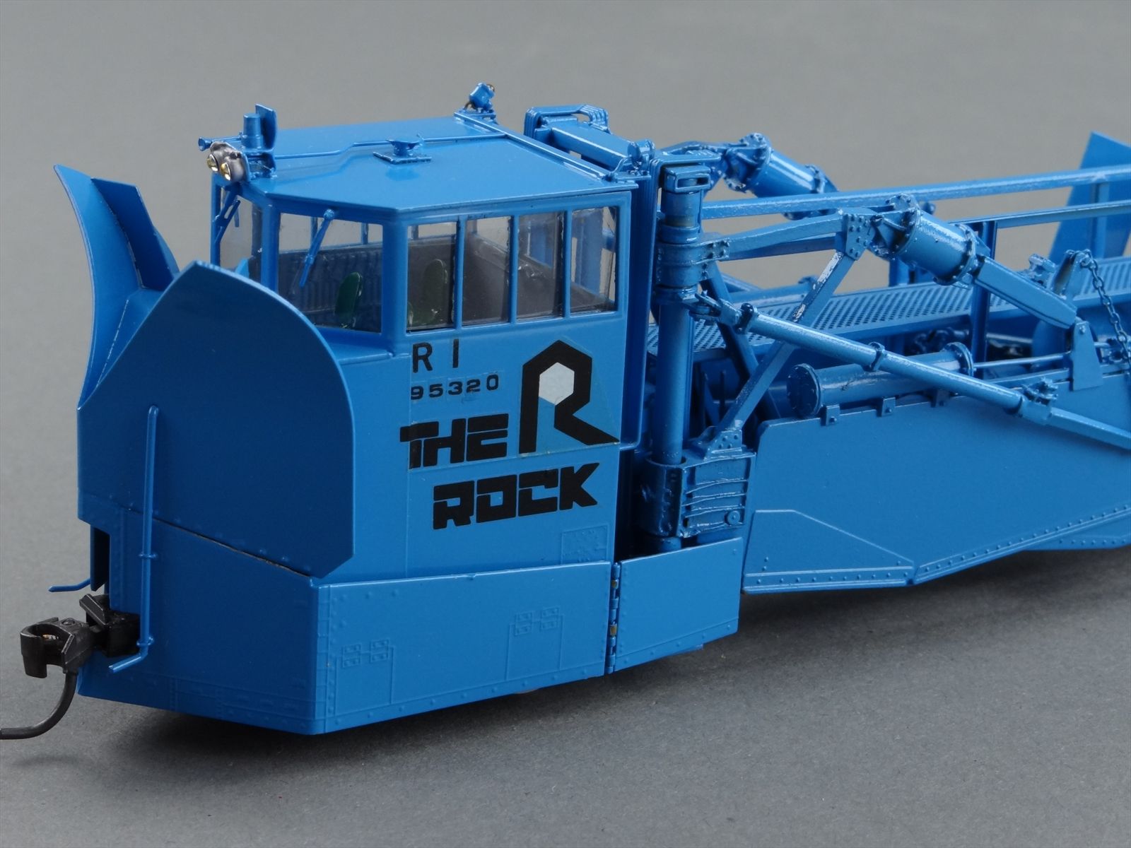 HO Brass Model Train - OMI 1305 Overland RI Rock Island Jordan Spreader ...